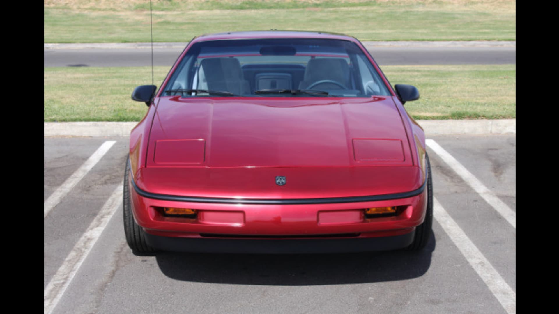 1988 Pontiac Fiero Formula at Las Vegas 2019 as F264 - Mecum Auctions