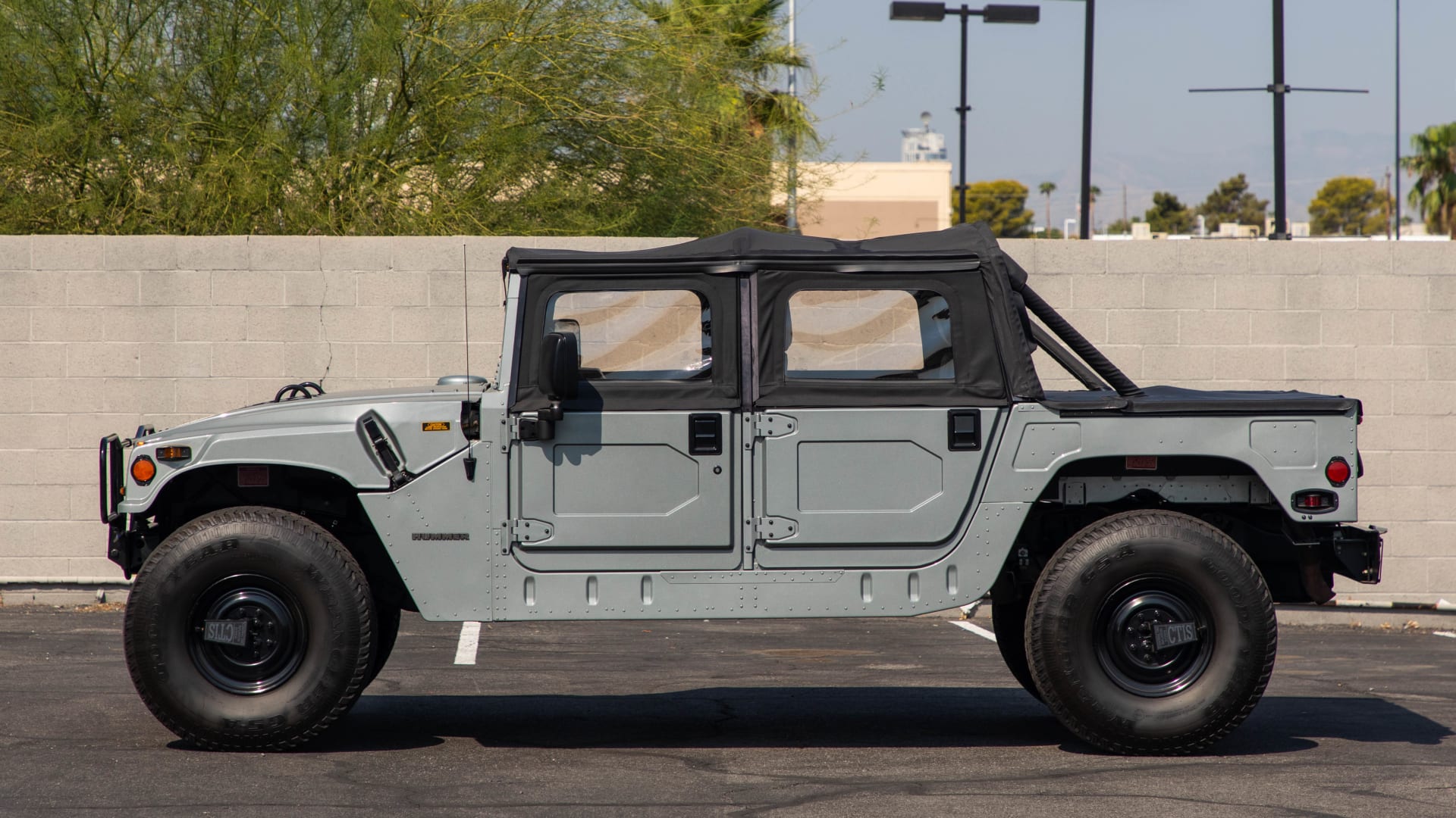 1996 Am General Hummer H1 at Las Vegas 2020 as S81 - Mecum Auctions