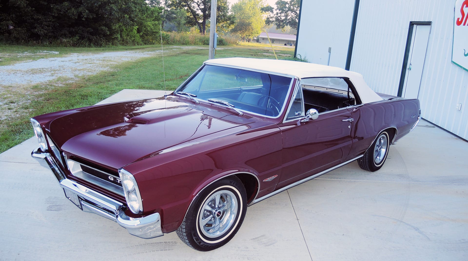 1965 Pontiac GTO Convertible at Louisville 2016 asS99 - Mecum Auctions