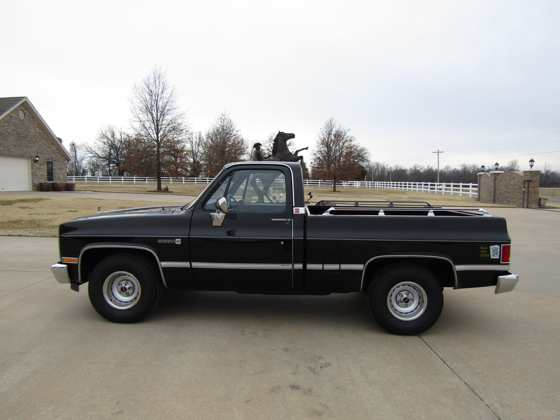 1984 GMC C15 Pickup at Louisville 2019 as F177 - Mecum Auctions