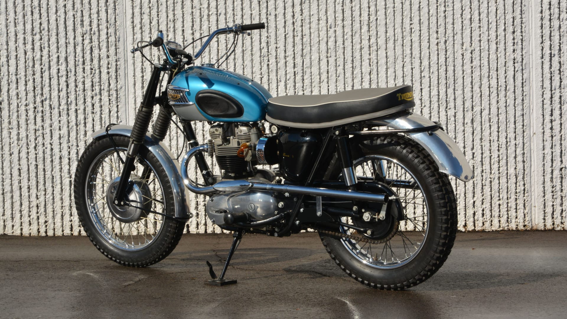 1965 Triumph T120C Bonneville at Las Vegas Motorcycles 2016 as F154 ...