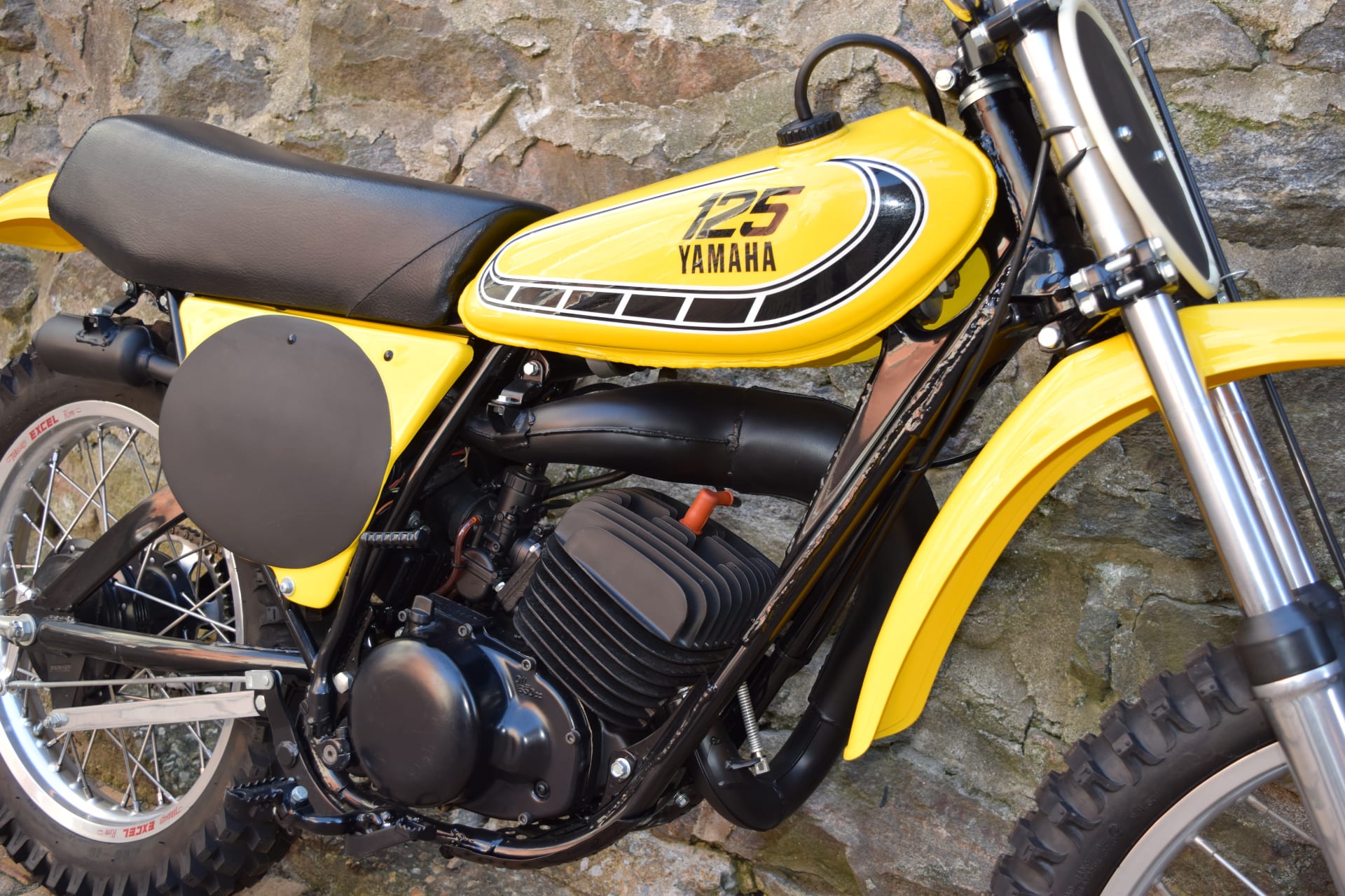 1975 Yamaha YZ125 at Las Vegas Motorcycles 2017 as F31 - Mecum Auctions