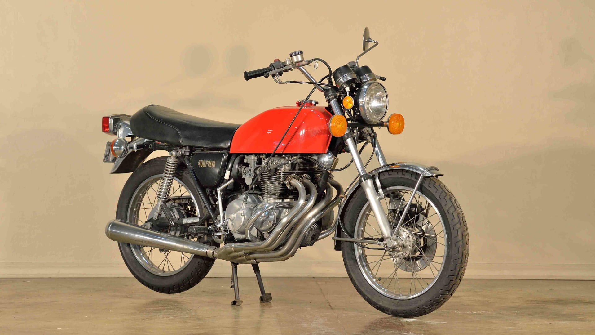 1976 Honda CB400 Super Sport Four at Las Vegas Motorcycles 2018 as G20 - Mecum Auctions