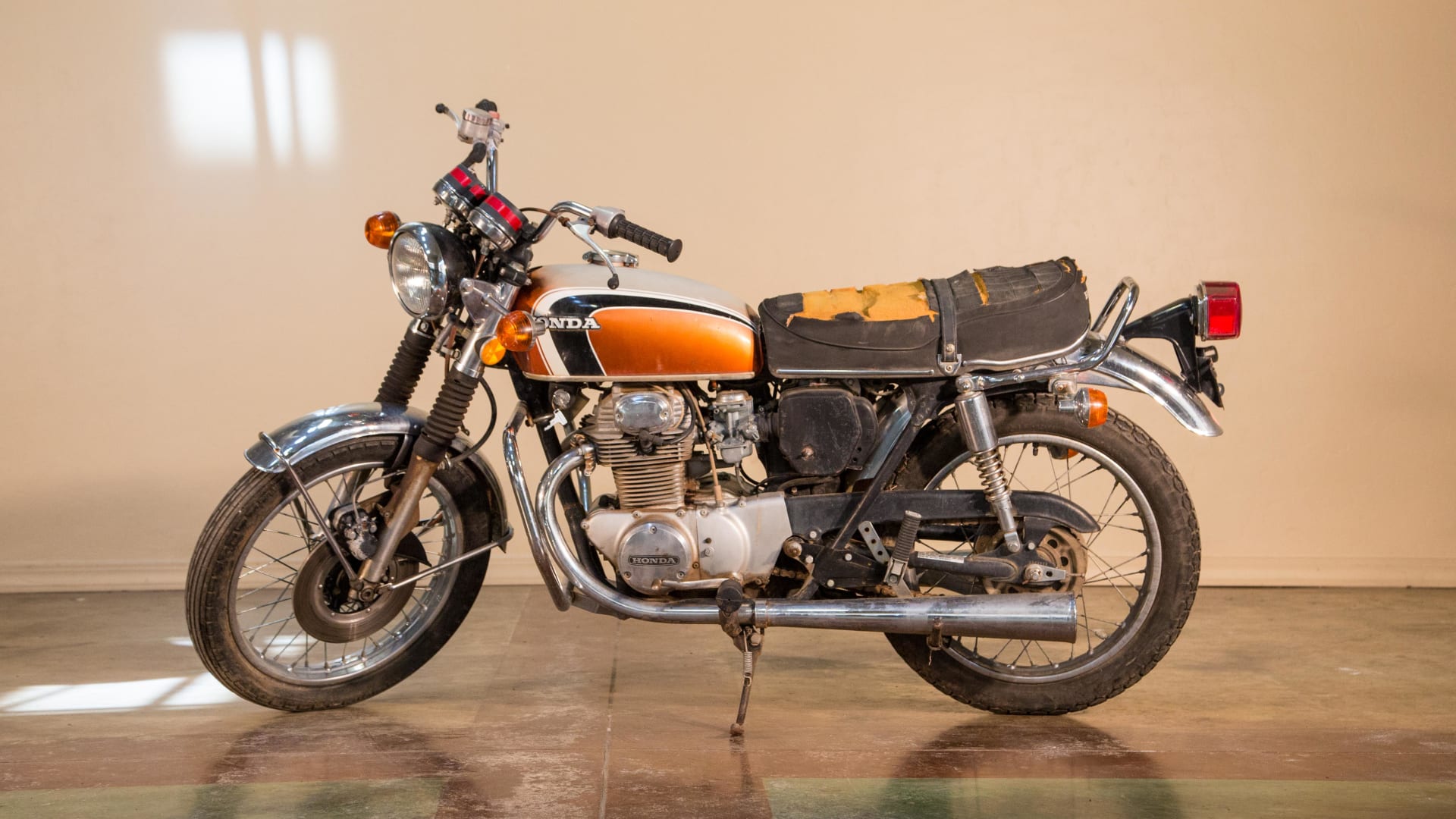 1973 Honda Cb350 at Las Vegas Motorcycles 2018 as G33 - Mecum Auctions