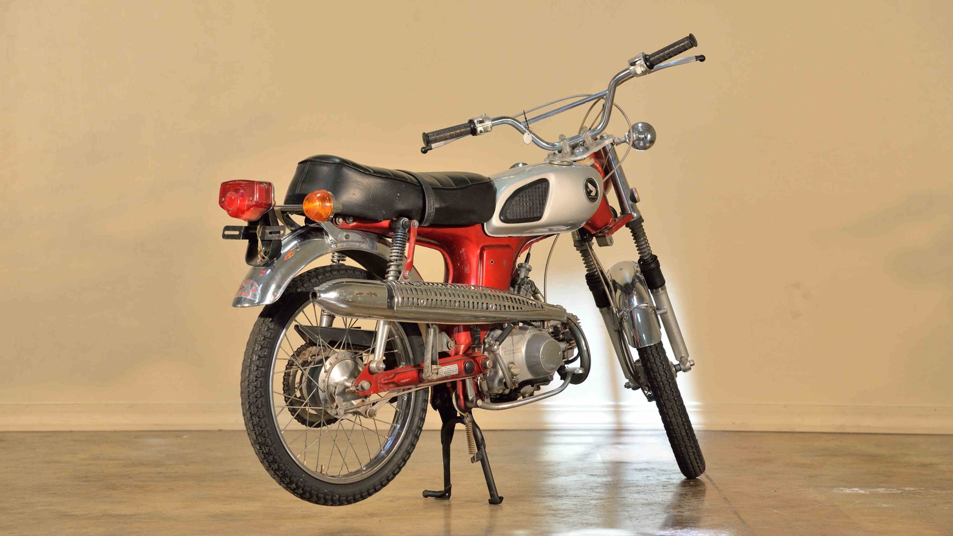 1970 Honda CL70 at Las Vegas Motorcycles 2018 as G56 - Mecum Auctions