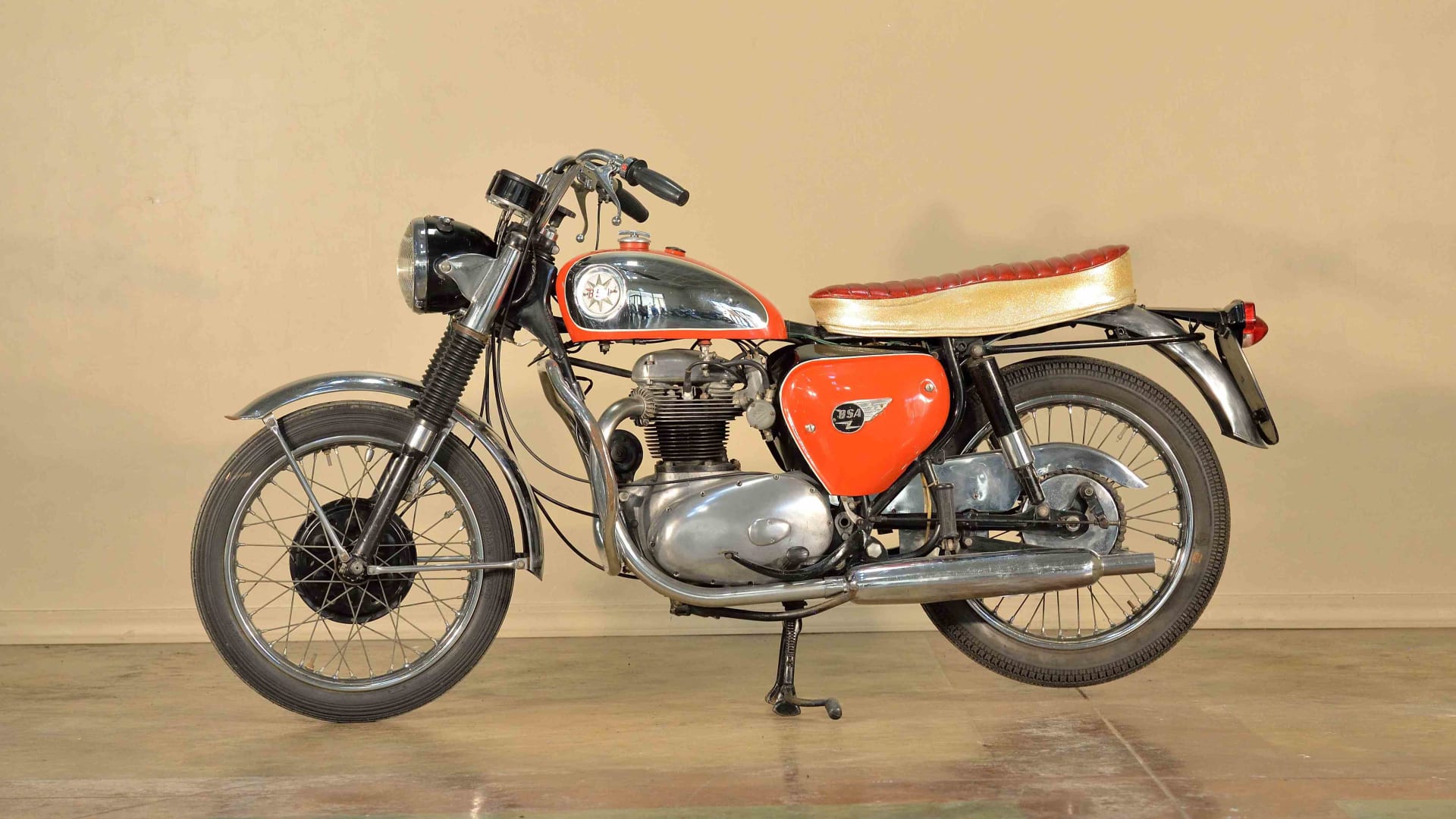 1964 BSA Lightning 650 at Las Vegas Motorcycles 2018 as W110 - Mecum ...