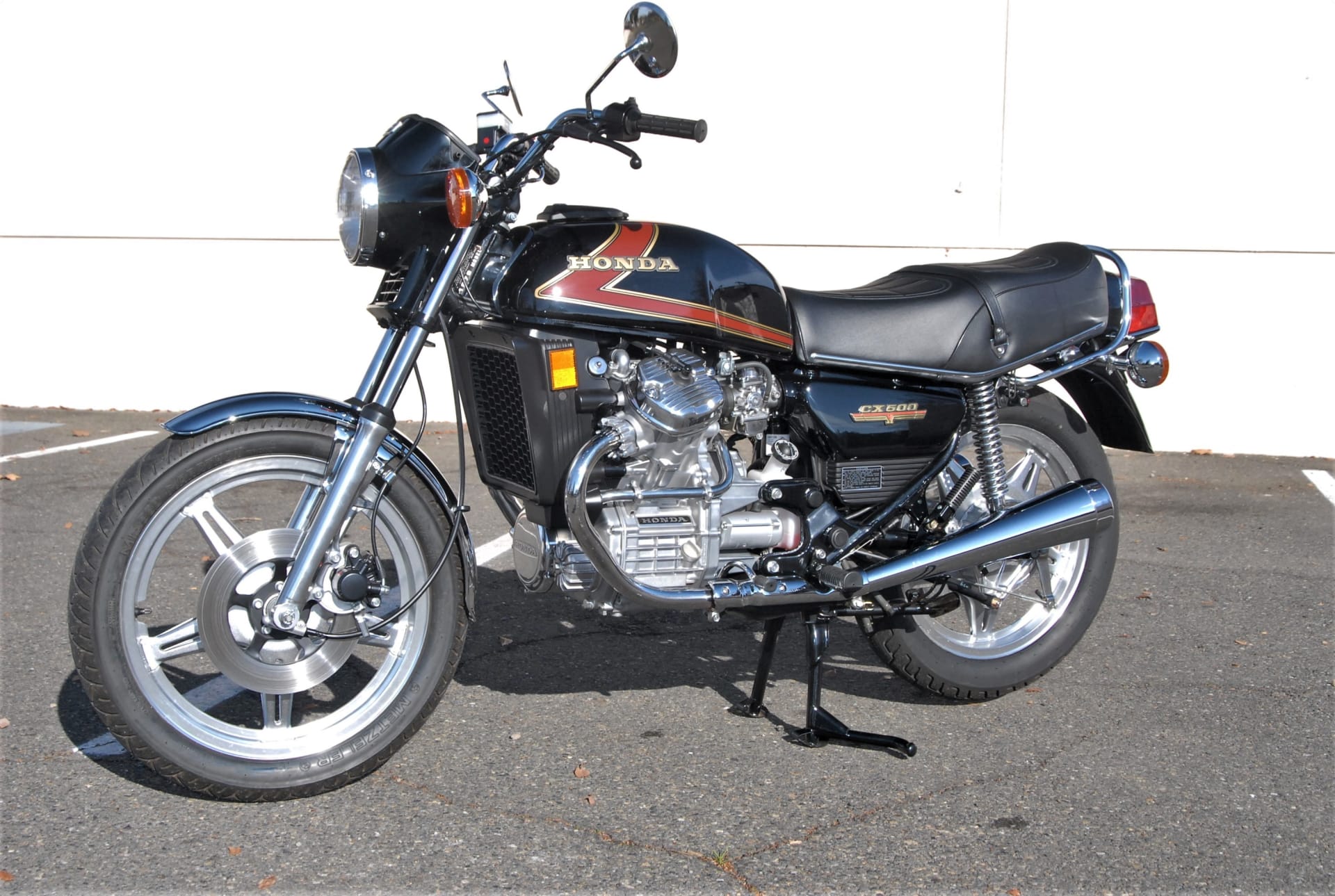 1979 Honda CX500 at Las Vegas Motorcycles 2018 as F320 - Mecum Auctions
