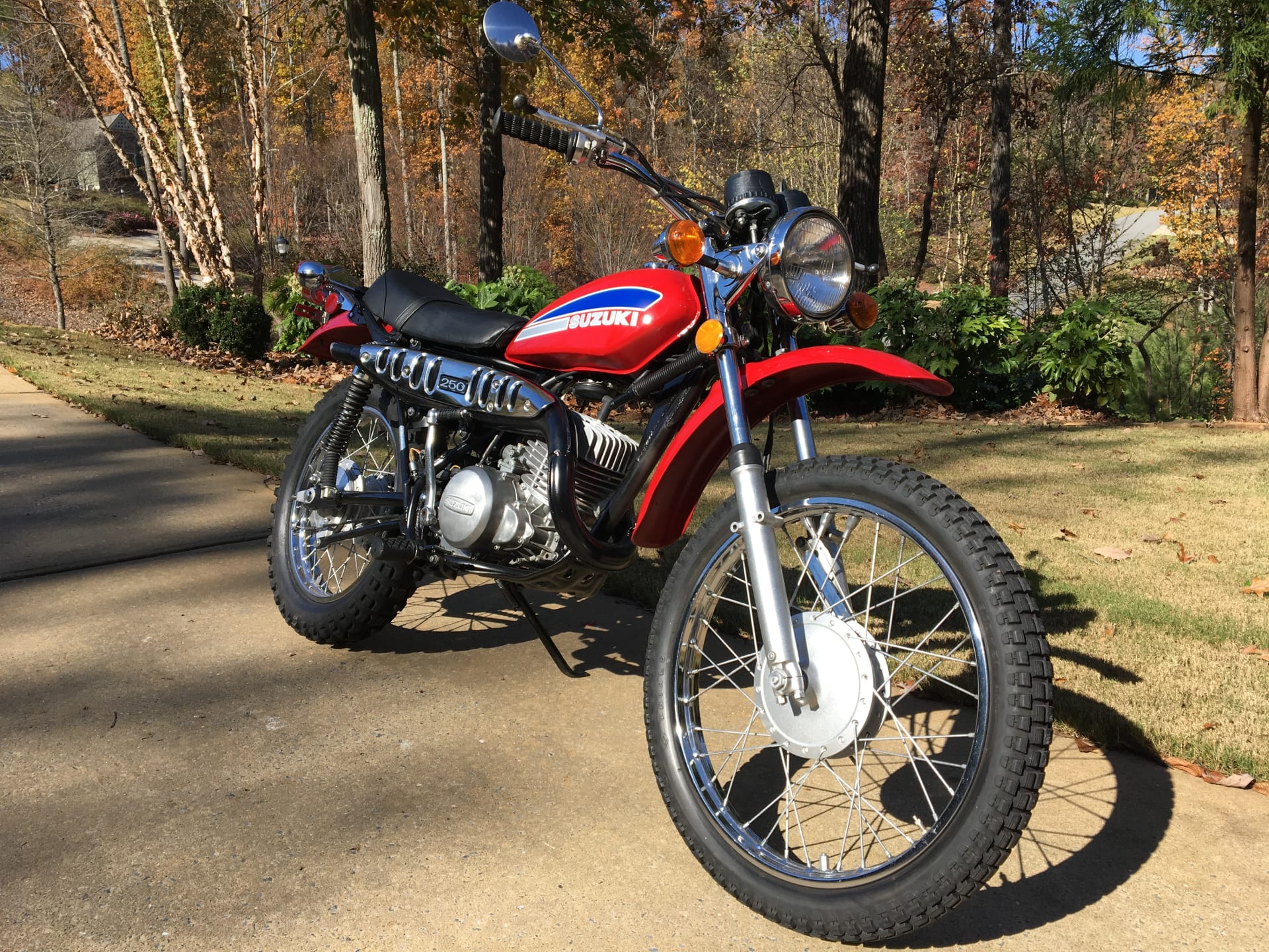 1974 Suzuki TS250 at Las Vegas Motorcycles 2018 as F334 - Mecum Auctions