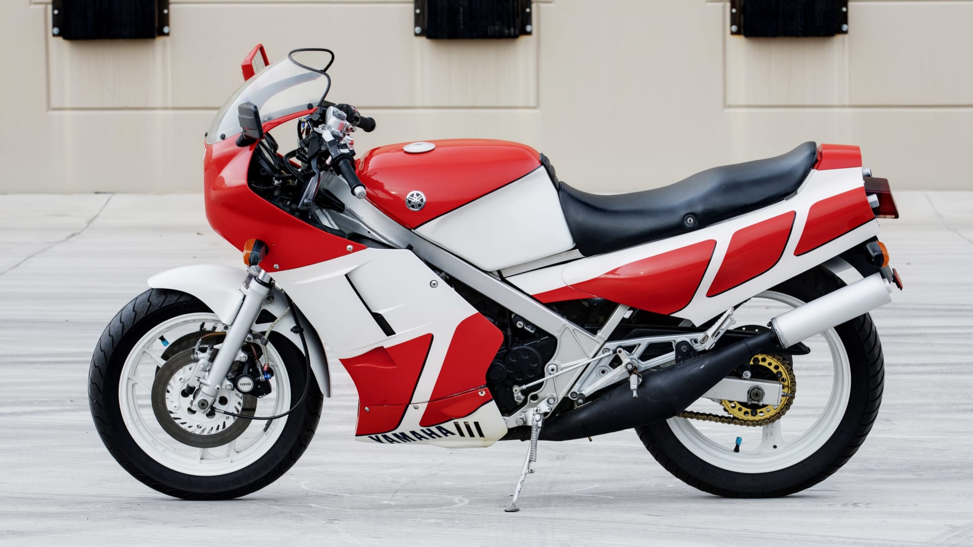 1984 Yamaha RZ500 at Las Vegas Motorcycles 2019 as W143 - Mecum Auctions
