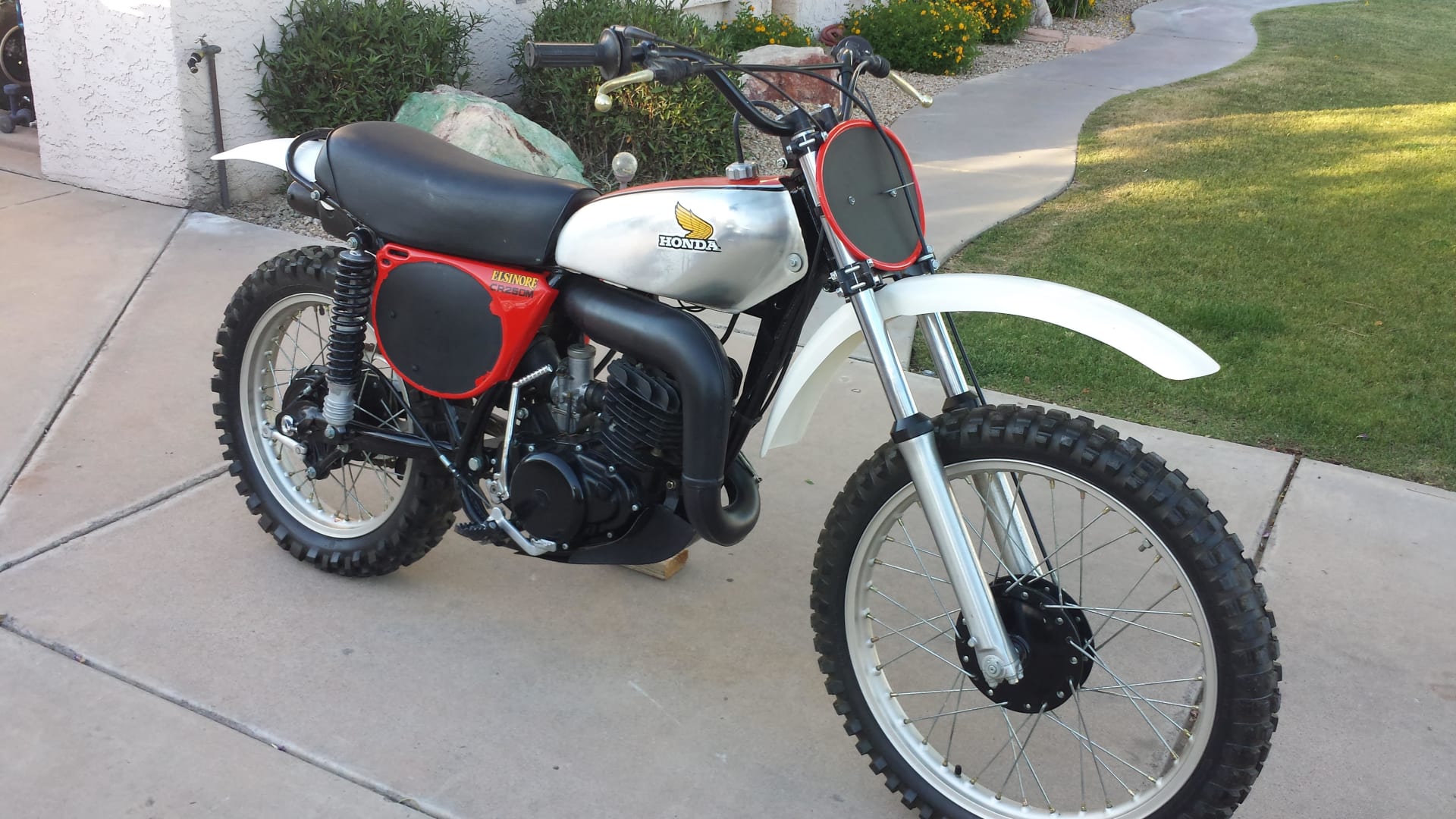 1975 Honda CR250M at Las Vegas Motorcycles 2019 asW332 - Mecum Auctions