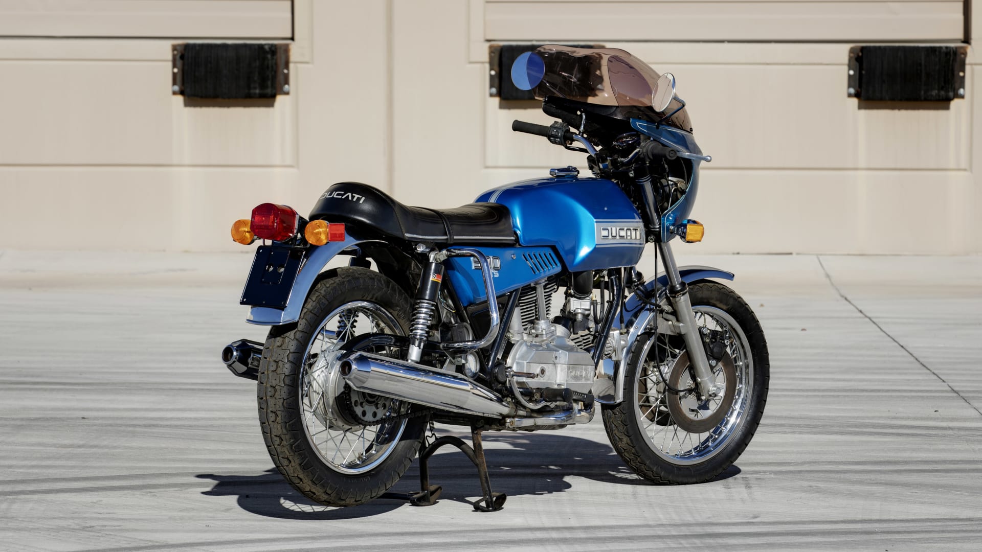 1979 Ducati 900 GTS at Las Vegas Motorcycles 2019 as T107 - Mecum Auctions
