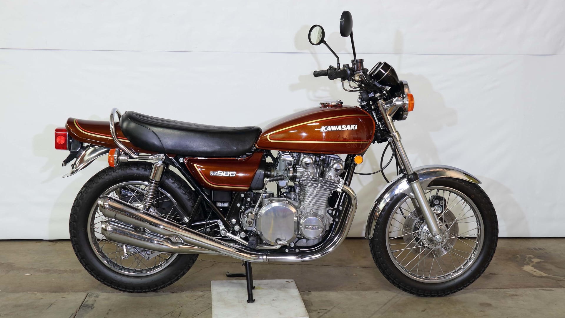 1976 Kawasaki KZ900 at Las Vegas Motorcycles 2019 as T297 - Mecum Auctions