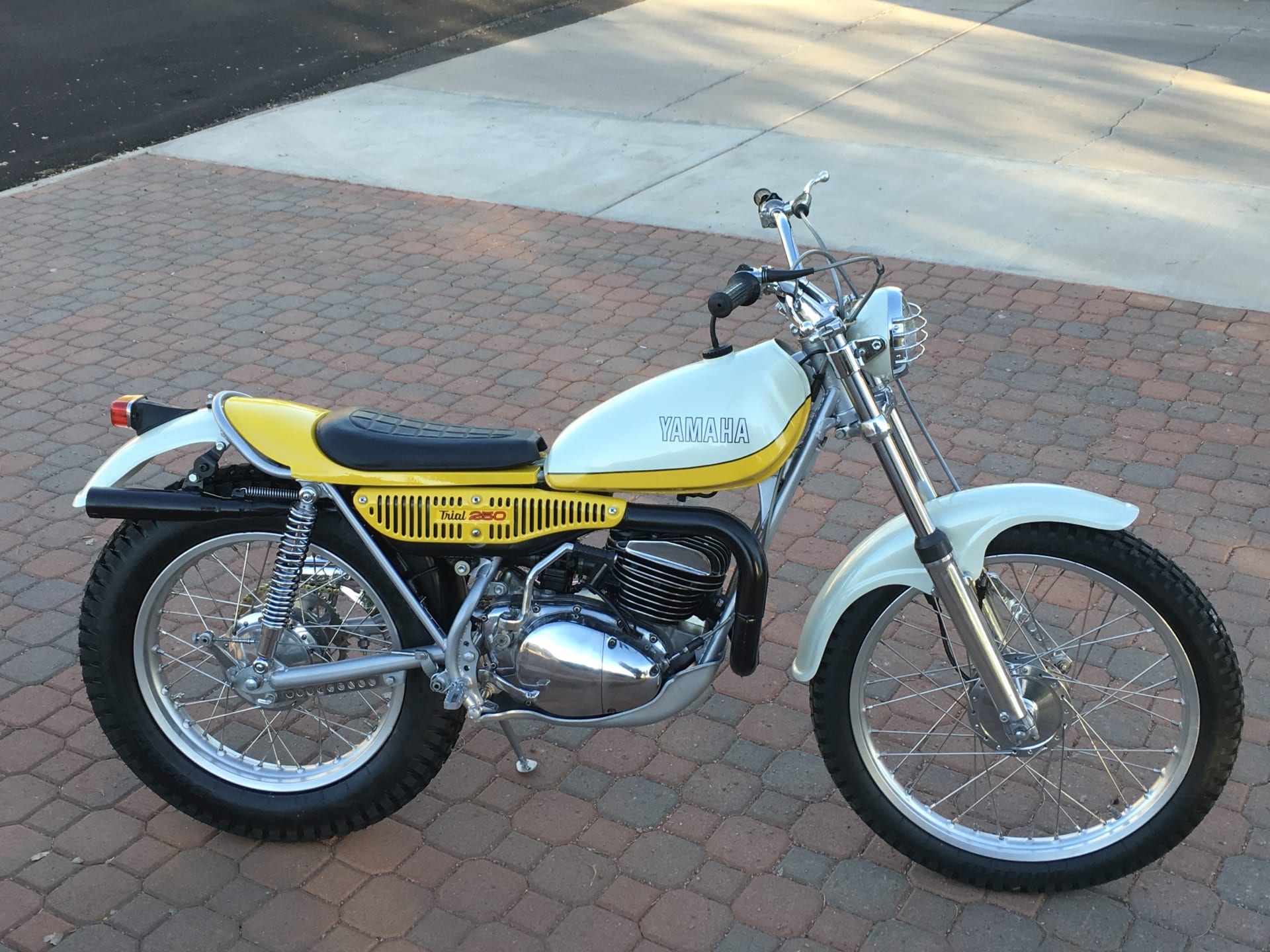 1974 Yamaha TY250 at Las Vegas Motorcycles 2020 as G96 - Mecum Auctions