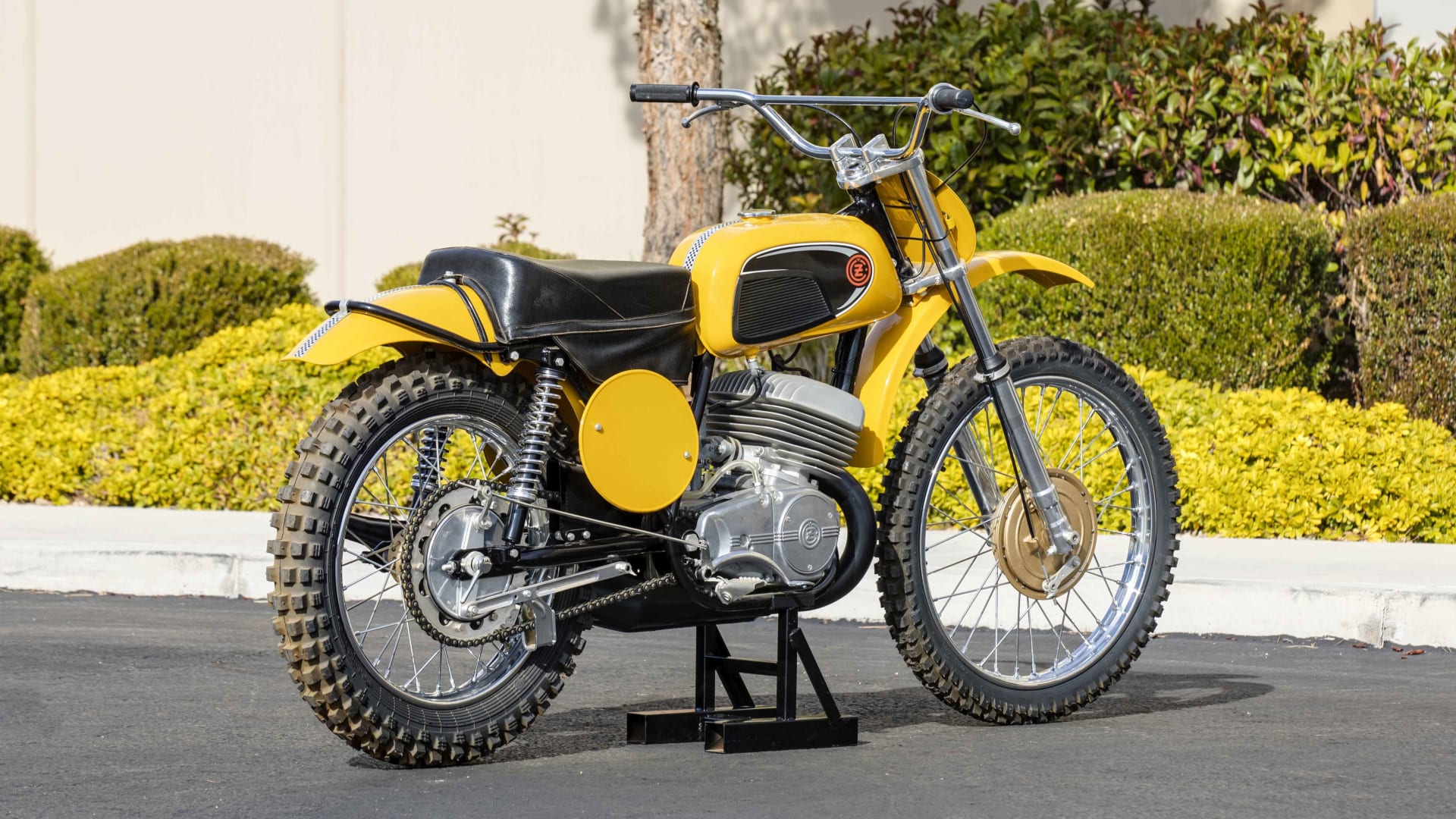 1972 CZ Moto X at Las Vegas Motorcycles 2020 as G149 - Mecum Auctions