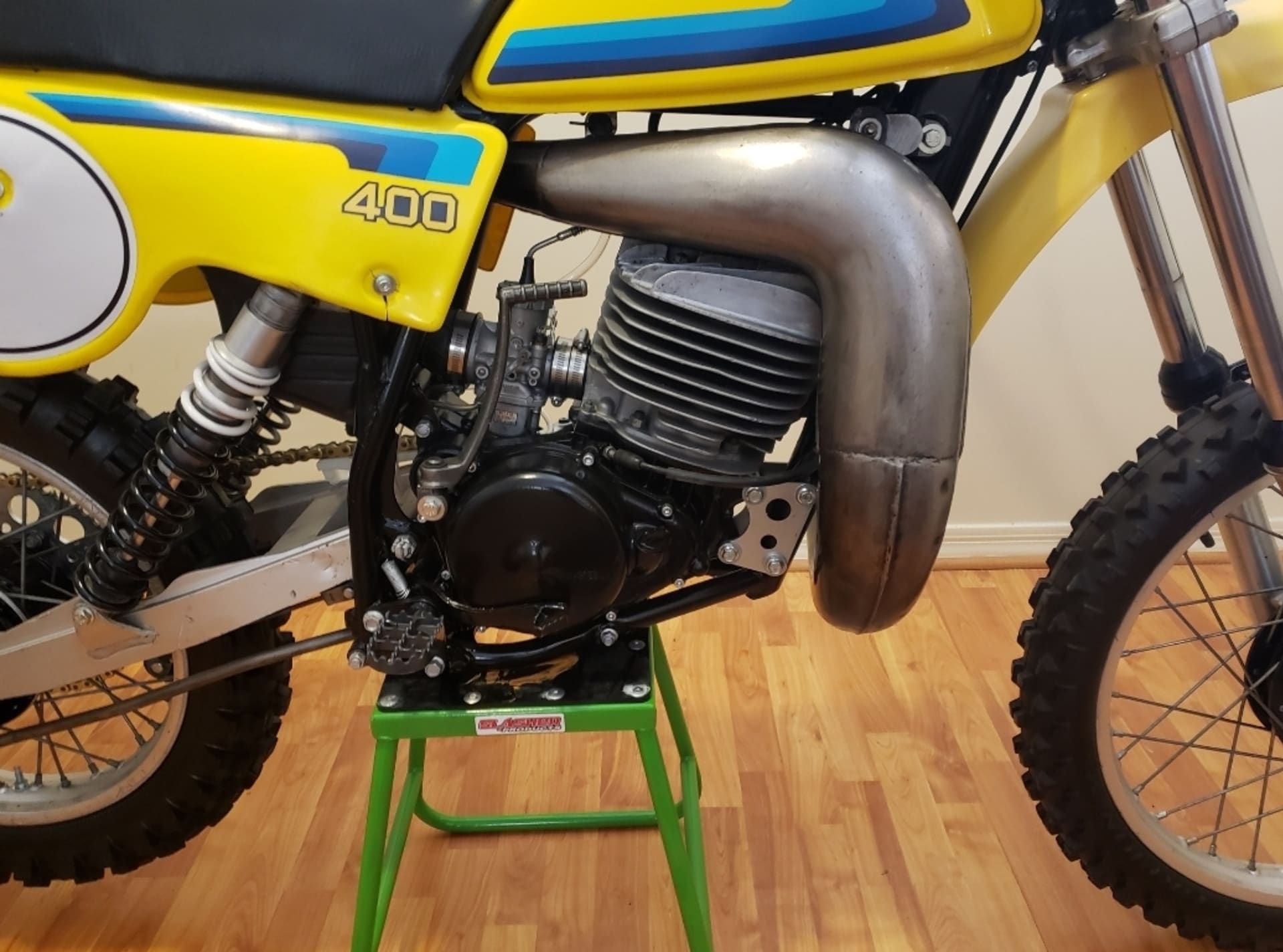 1979 Suzuki RM400 at Las Vegas Motorcycles 2020 as T156 - Mecum Auctions