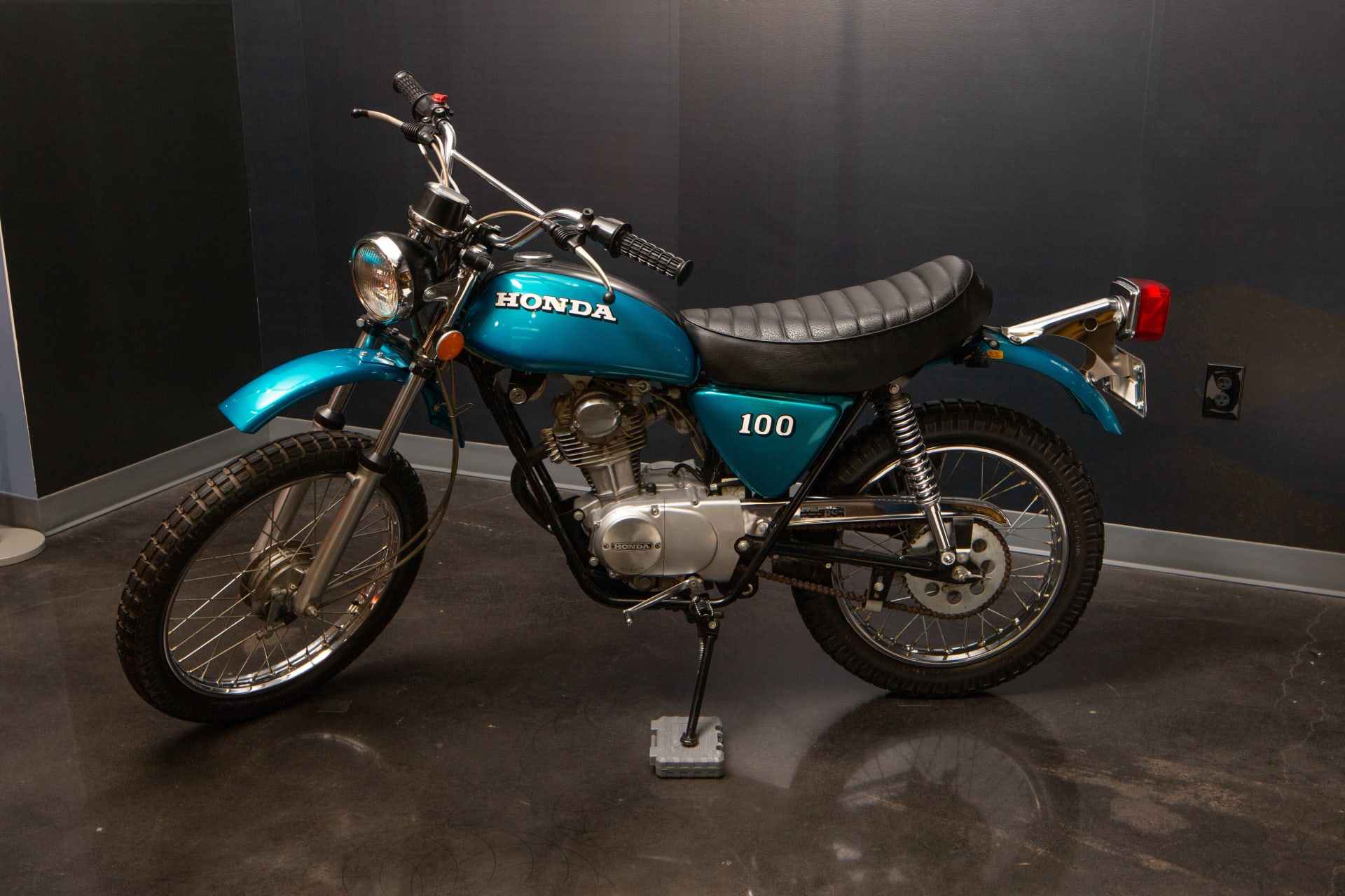 1973 Honda SL100 at Las Vegas Motorcycles 2020 as T182 - Mecum Auctions