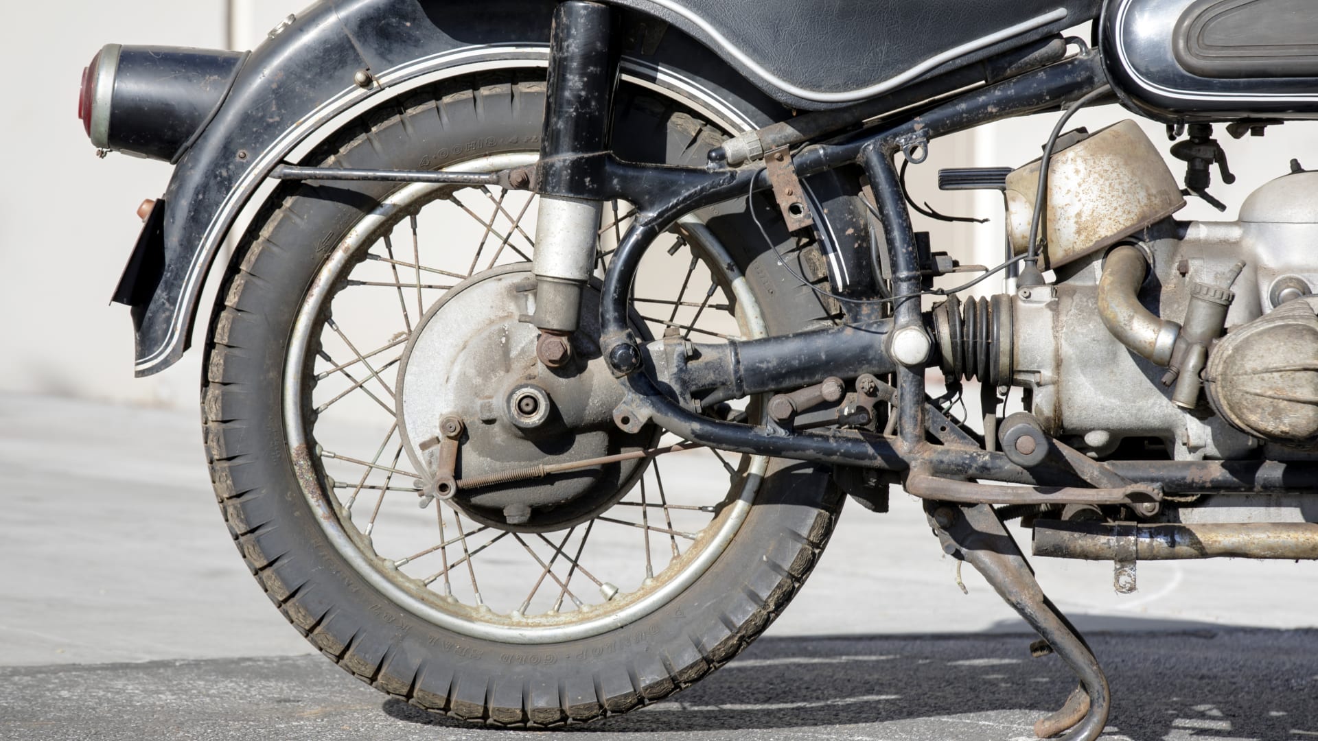 1967 BMW R69 at Las Vegas Motorcycles 2020 as U39 - Mecum Auctions