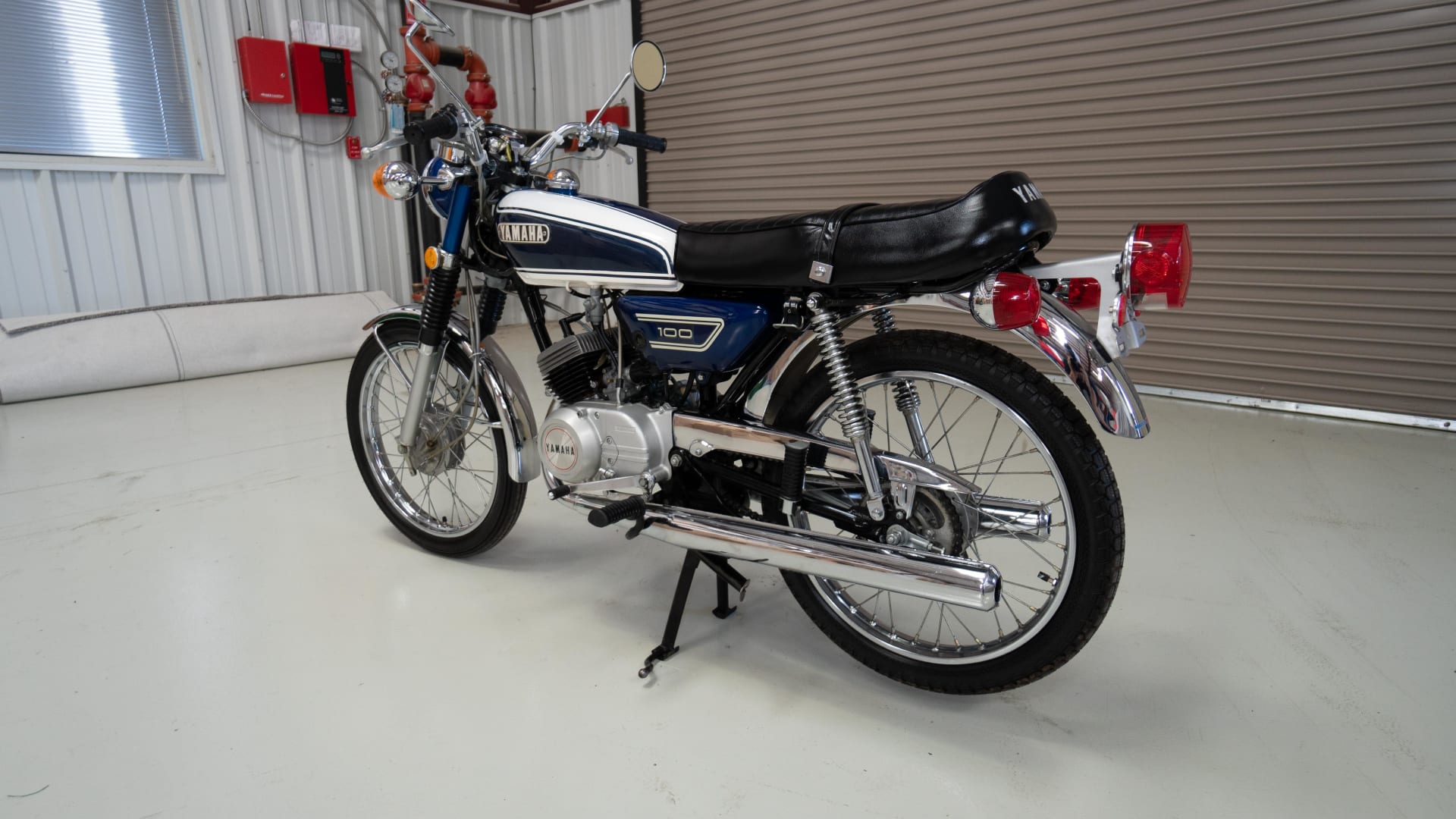 1972 Yamaha RD100 at Las Vegas Motorcycles 2020 as U54 - Mecum Auctions