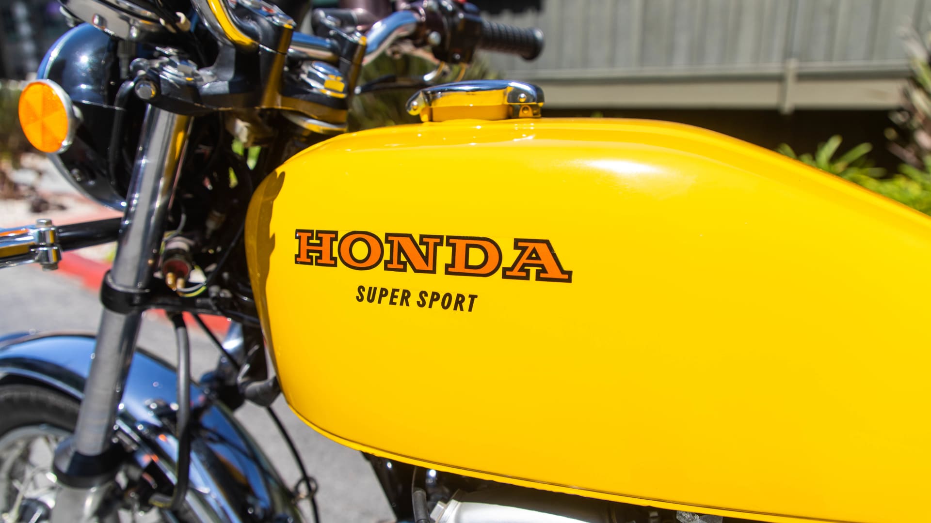 1976 Honda CB400F at Las Vegas Motorcycles 2020 as S174 - Mecum Auctions