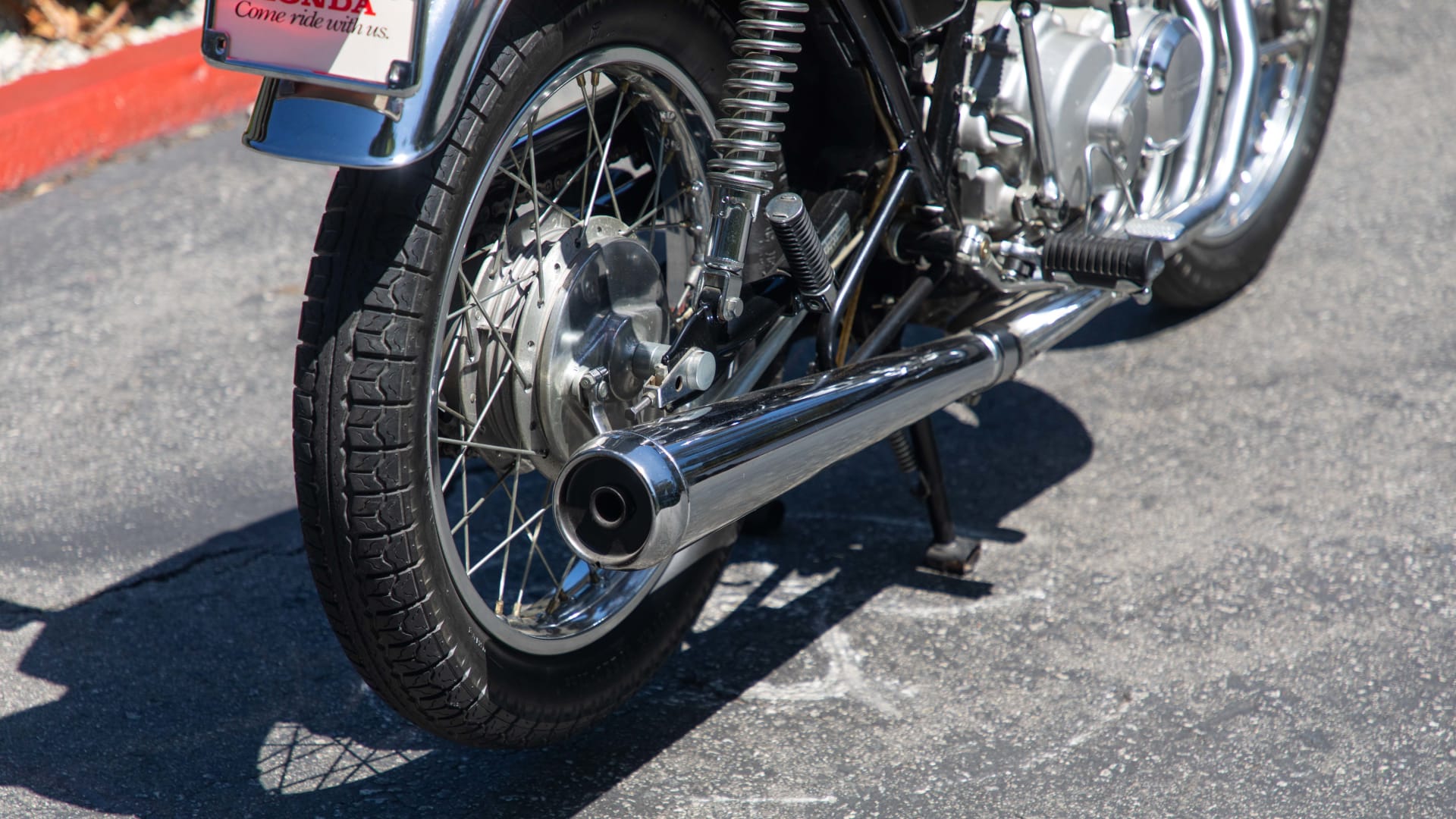 1976 Honda CB400F at Las Vegas Motorcycles 2020 as S174 - Mecum Auctions