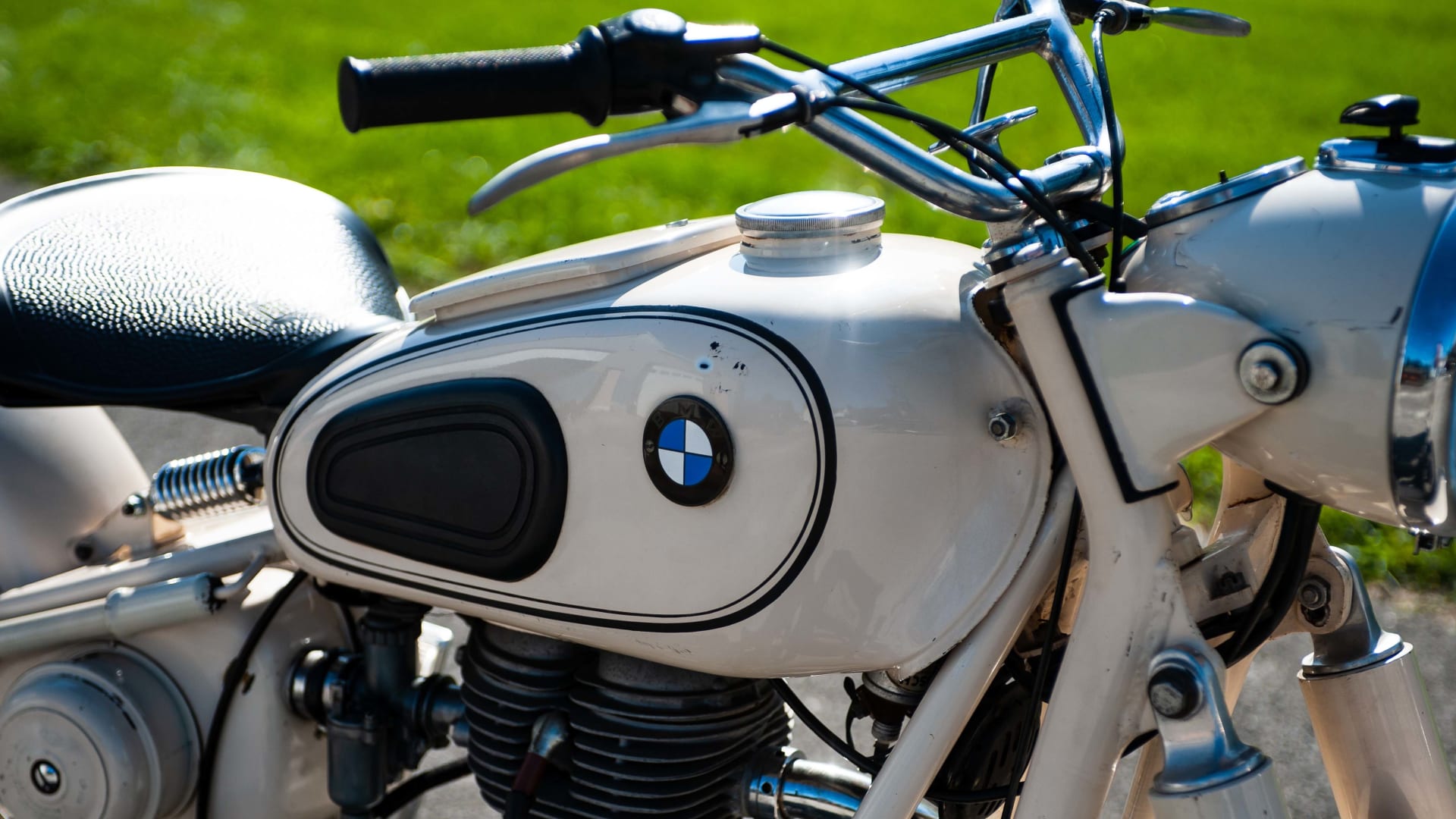 1966 BMW R27 at Las Vegas Motorcycles 2020 as W7.1 - Mecum Auctions
