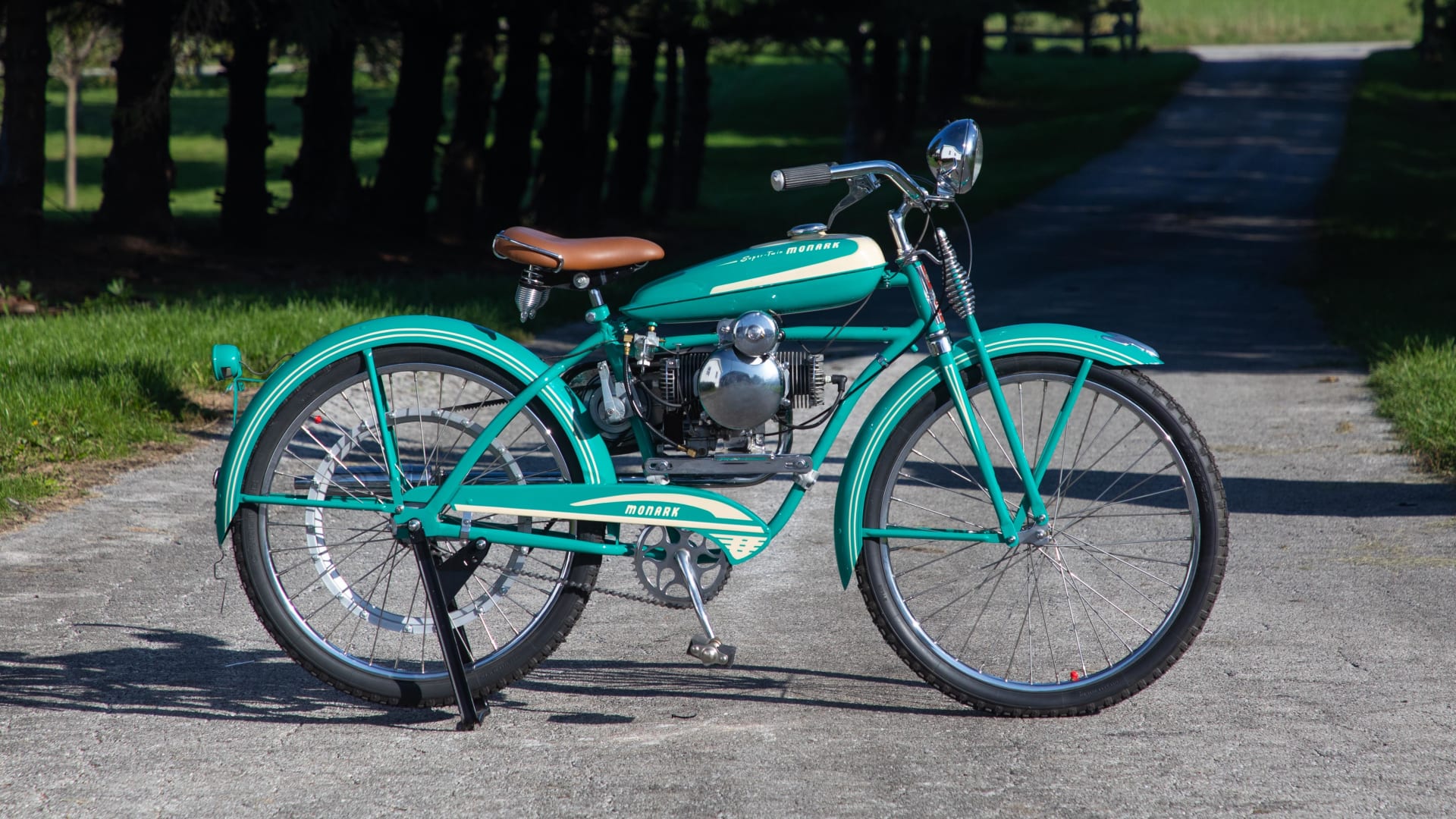 1949 Monark Super Twin at Las Vegas Motorcycles 2020 as W55.2 - Mecum ...