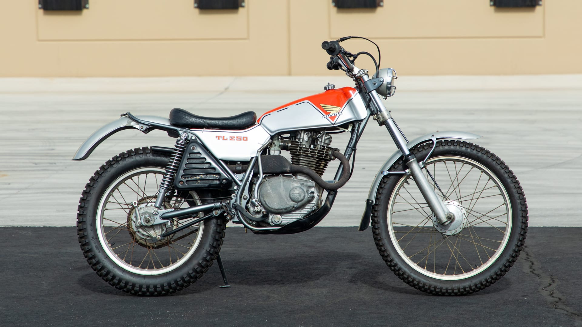1976 Honda Tl250 Trials at Las Vegas Motorcycles 2021 as T12 - Mecum ...