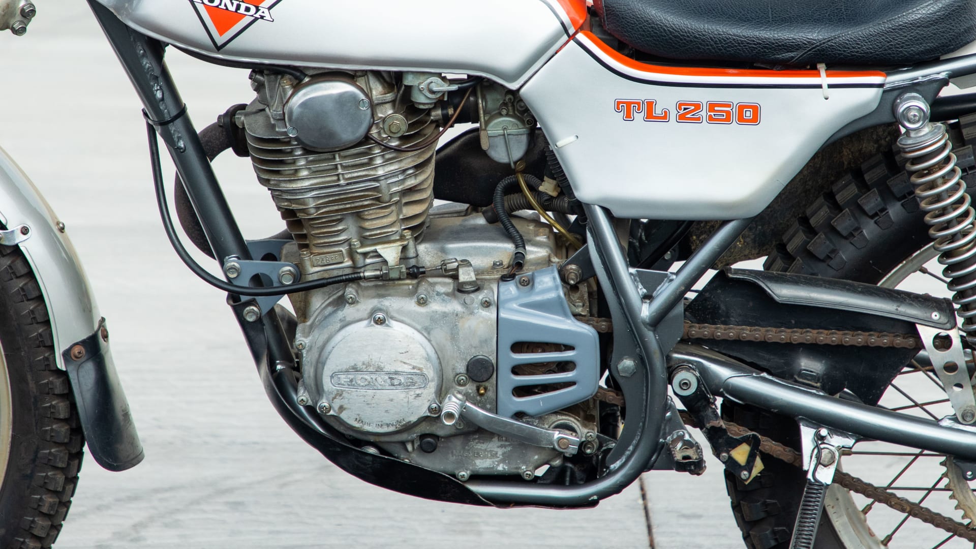 1976 Honda Tl250 Trials at Las Vegas Motorcycles 2021 as T12 - Mecum ...