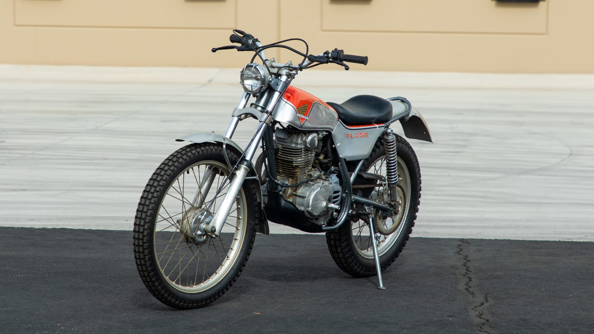 1976 Honda Tl250 Trials at Las Vegas Motorcycles 2021 as T12 - Mecum ...