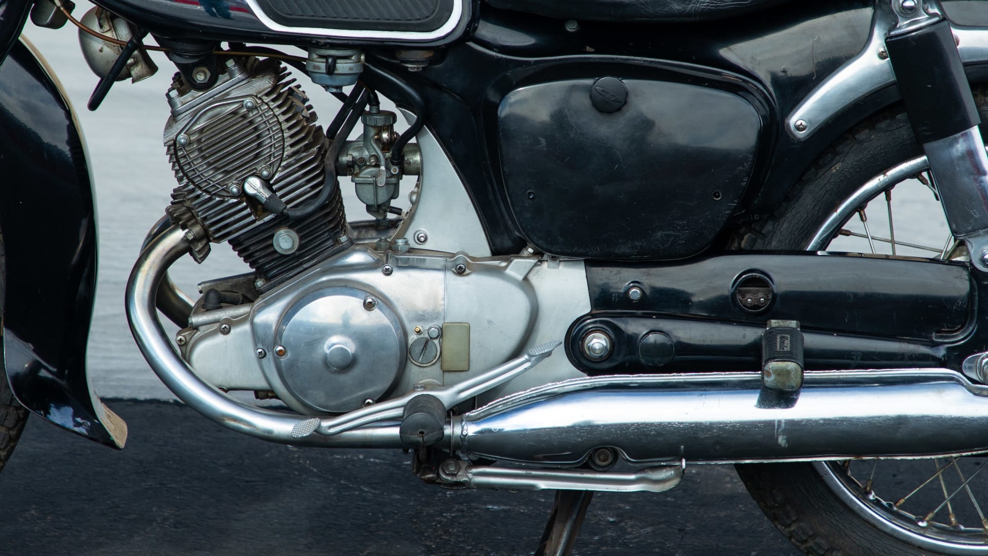 1967 Honda CD125 at Las Vegas Motorcycles 2021 as T16 - Mecum Auctions