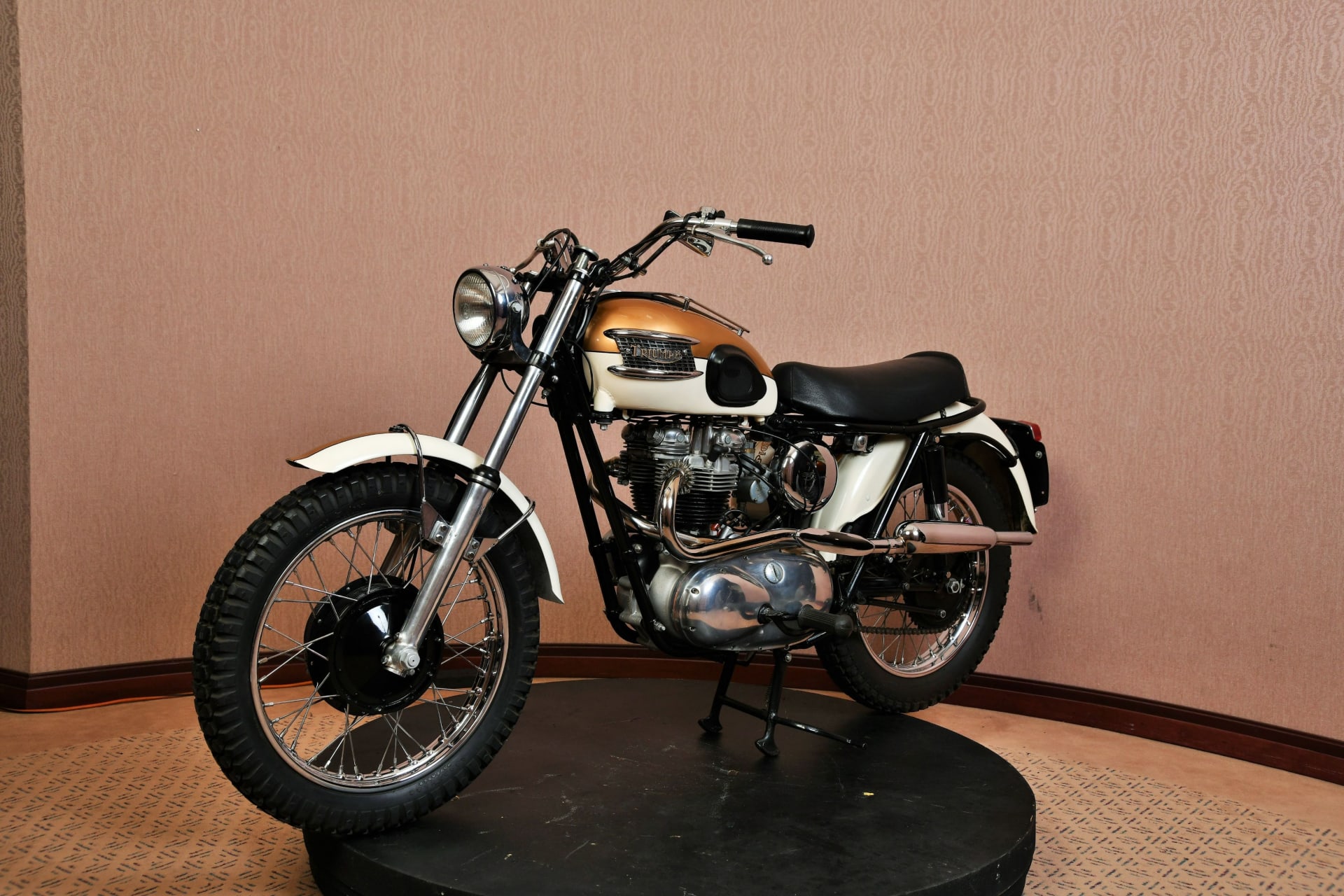 1961 Triumph TR6 at Las Vegas Motorcycles 2021 as F185 - Mecum Auctions