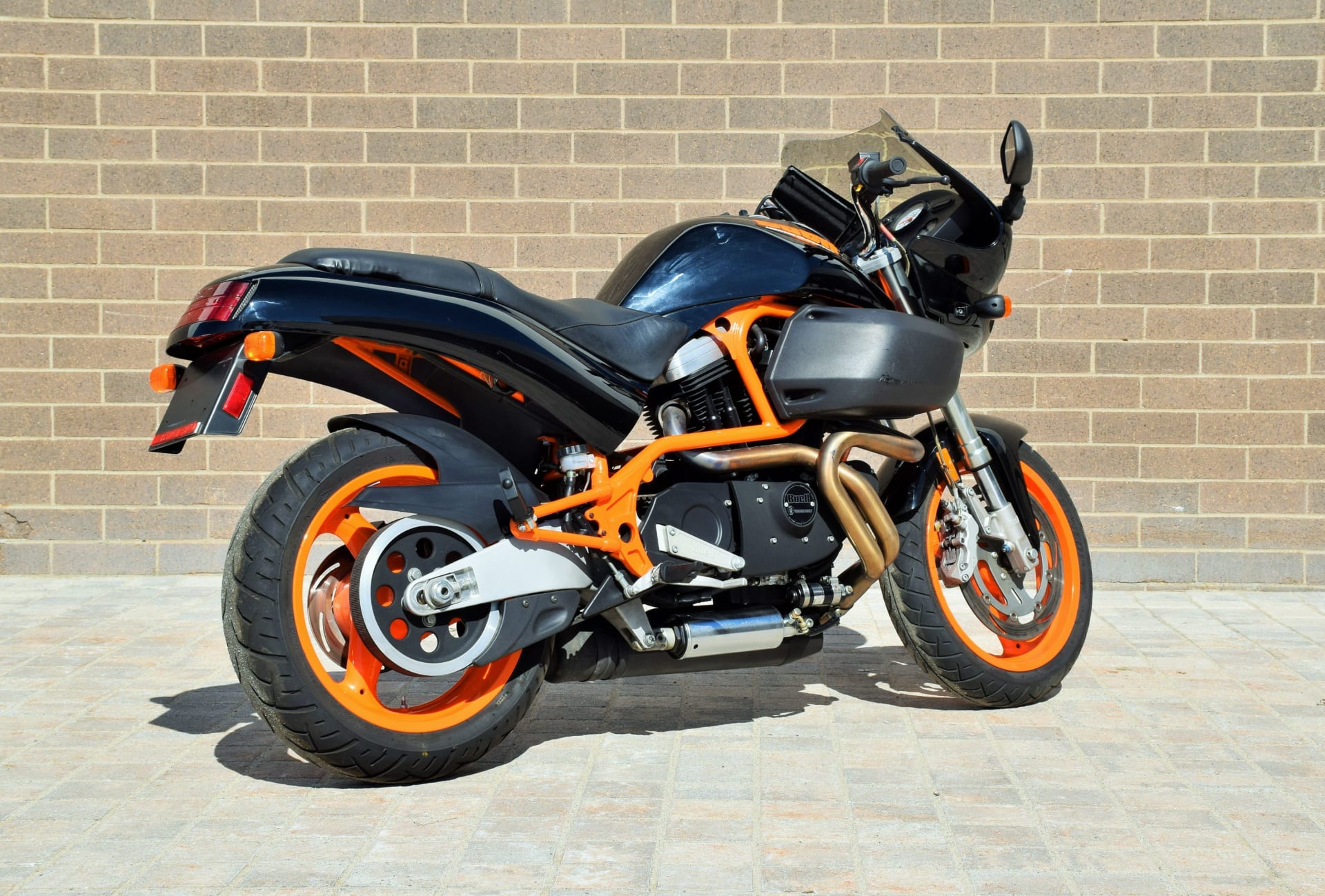 2001 Buell S3 Thunderbolt at Las Vegas Motorcycles 2021 asS45 - Mecum ...