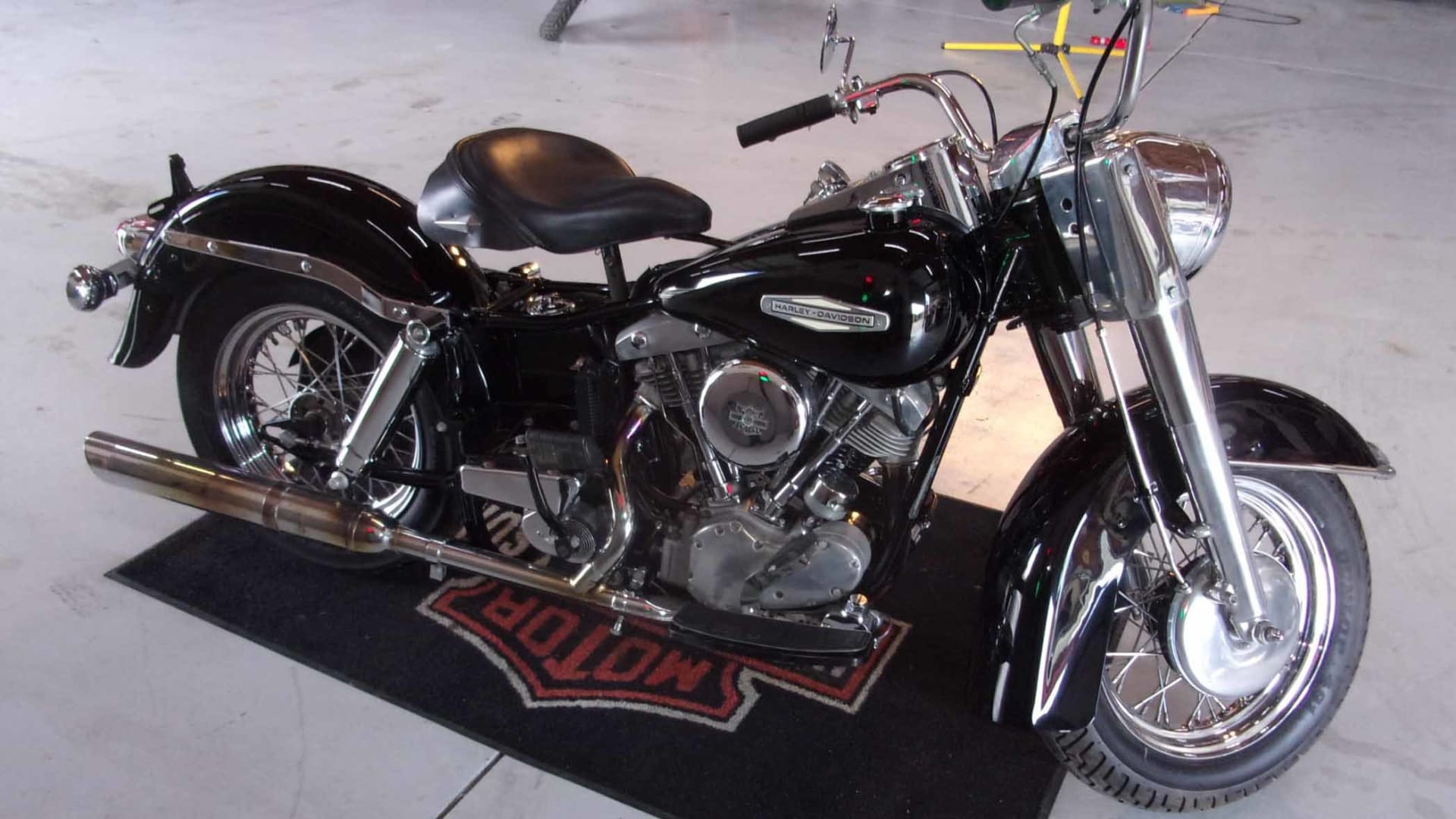 1969 Harley-Davidson FLHB at Las Vegas Motorcycles 2021 as F244 - Mecum ...
