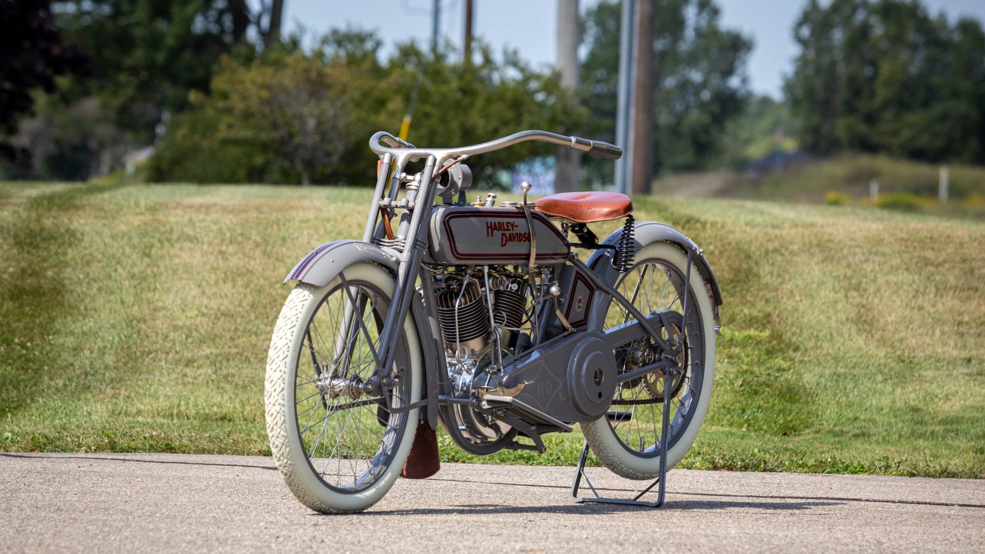 1916 Harley-Davidson J Twin at Las Vegas Motorcycles 2022 as T18 ...
