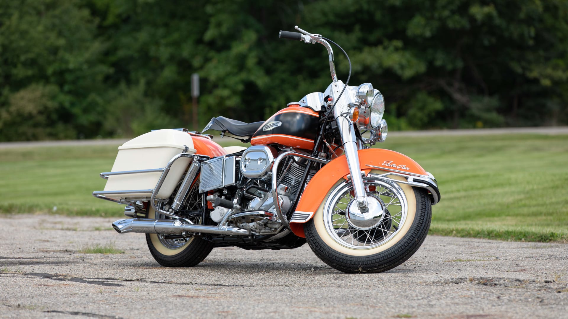 1968 Harley-Davidson FL Electra Glide Shovelhead at Las Vegas ...