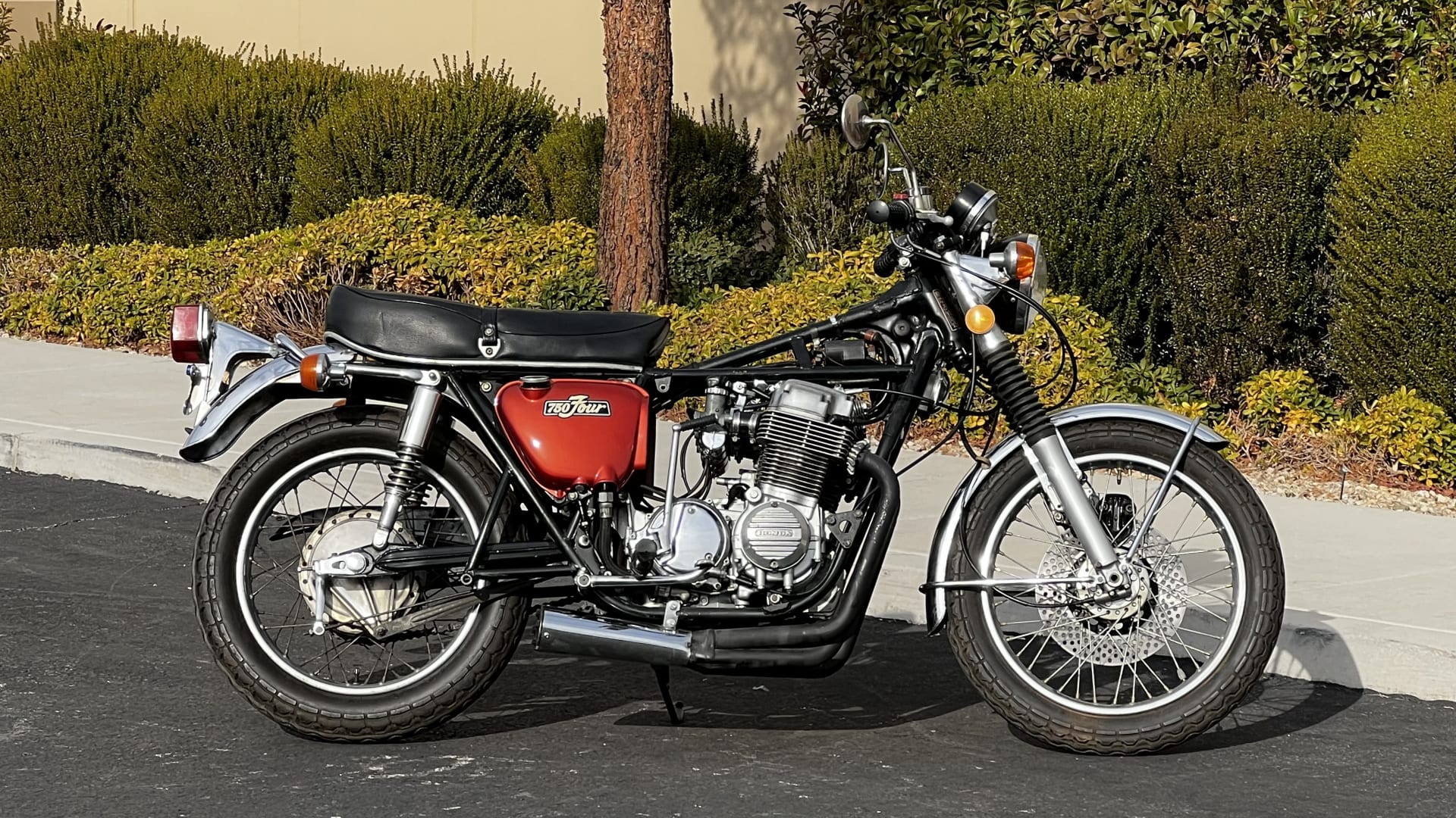 1972 Honda 750 Four at Las Vegas Motorcycles 2022 as T303 - Mecum Auctions
