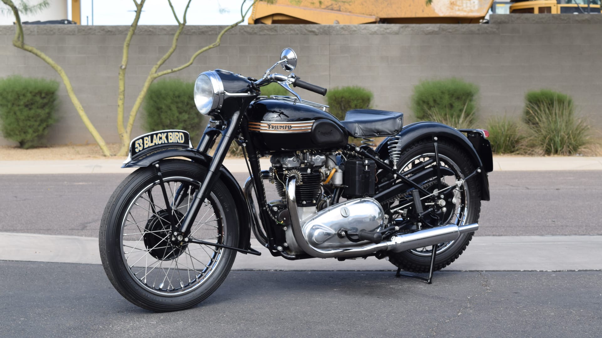 1953 Triumph 6t Blackbird at Las Vegas Motorcycles 2022 as F206 - Mecum ...