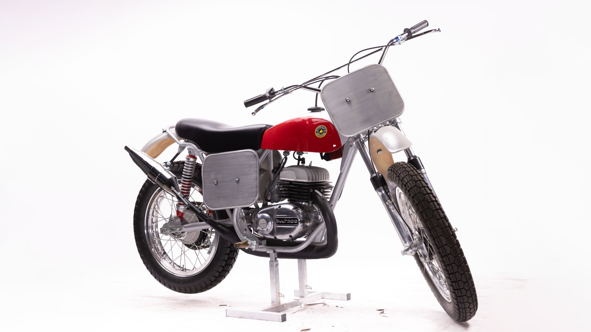 1971 Bultaco Astro 250 at Las Vegas Motorcycles 2022 as S254 - Mecum ...