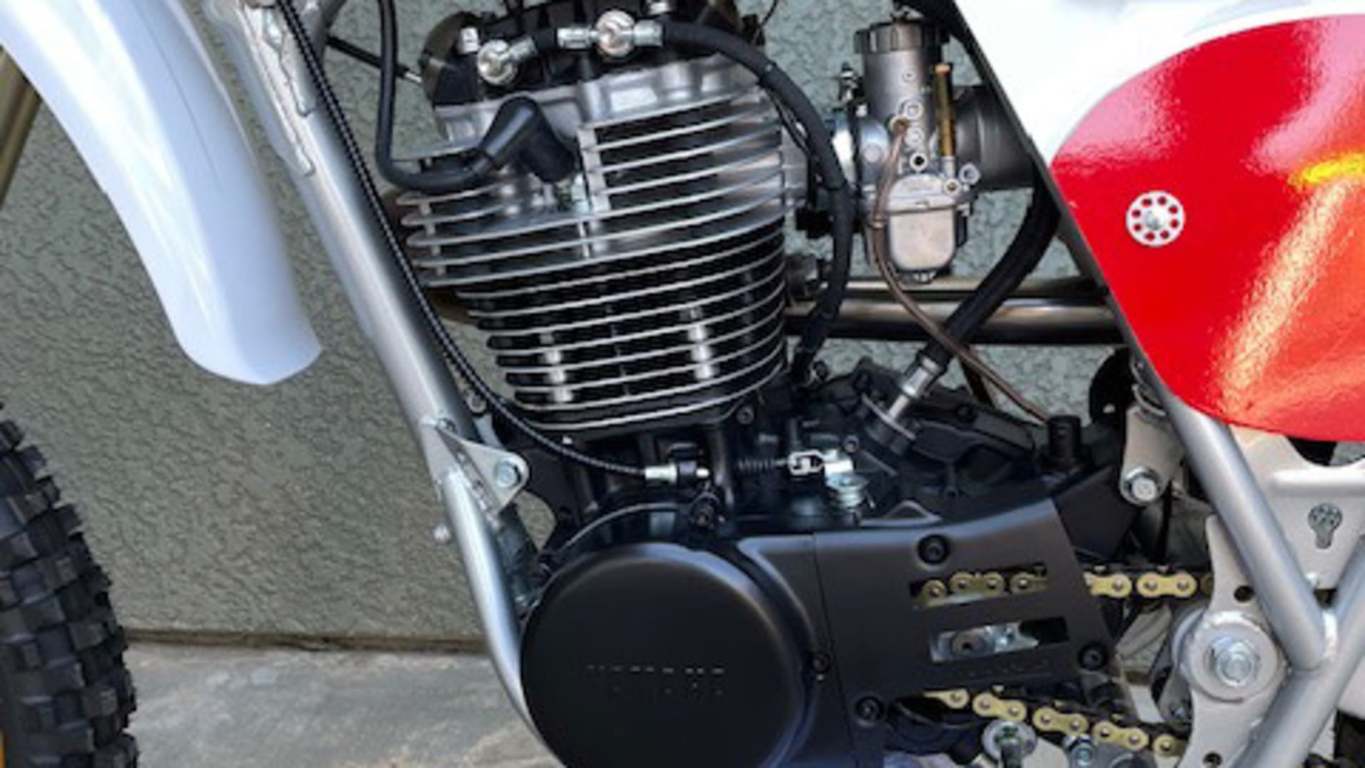 1979 Yamaha TT500 at Las Vegas Motorcycles 2023 as T109 - Mecum Auctions