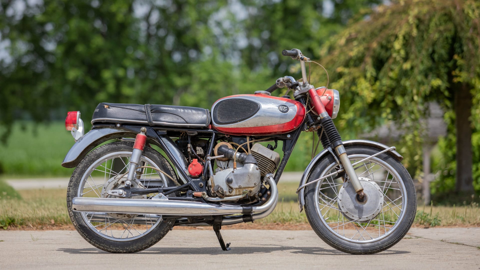 1967 Bridgestone 175 at Las Vegas Motorcycles 2023 as T253 - Mecum Auctions