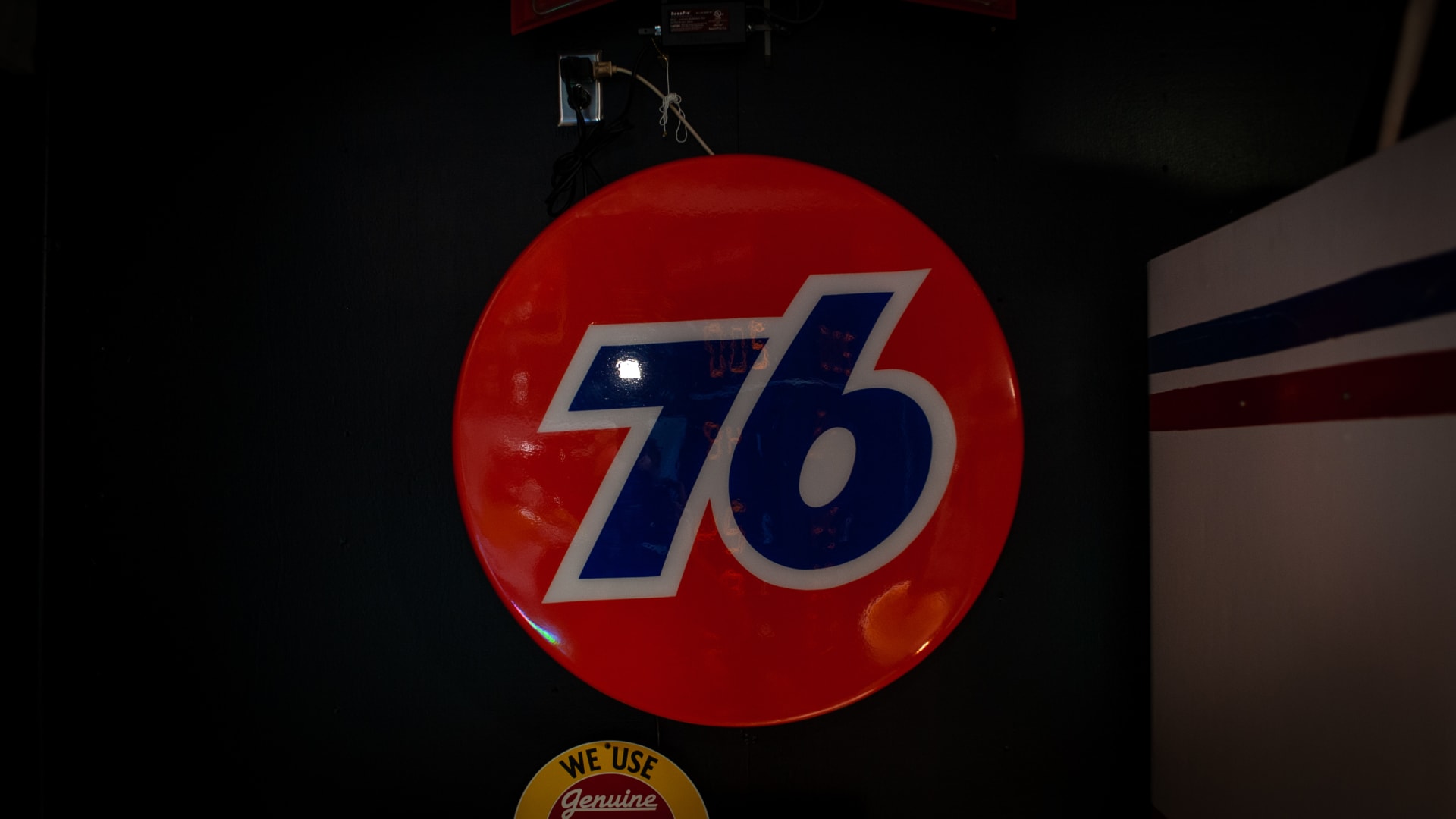 Union 76 Fluorescent Sign at The Eddie Vannoy Collection 2020 as K112 ...