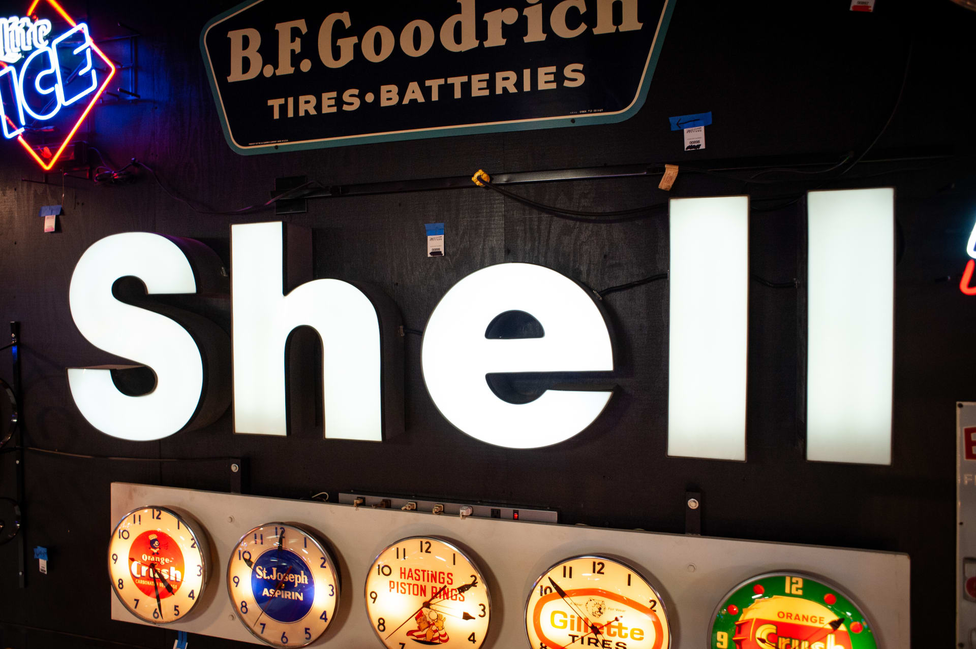 Shell Channel Letter Light-Up Service Station Sign at The Eddie Vannoy ...