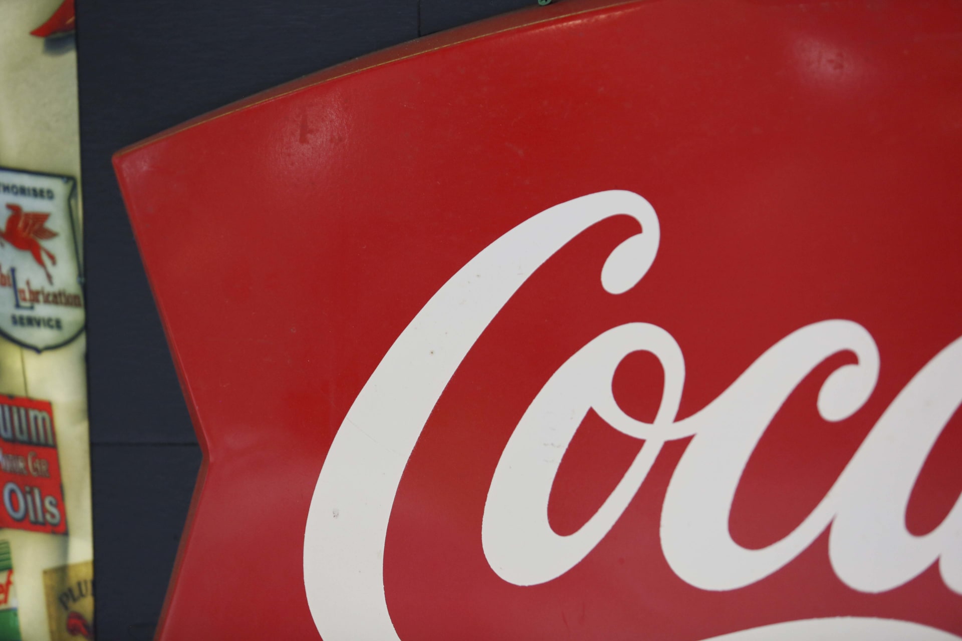 Coca-Cola Fishtail Tin Sign at The Eddie Vannoy Collection 2020 as G426 ...