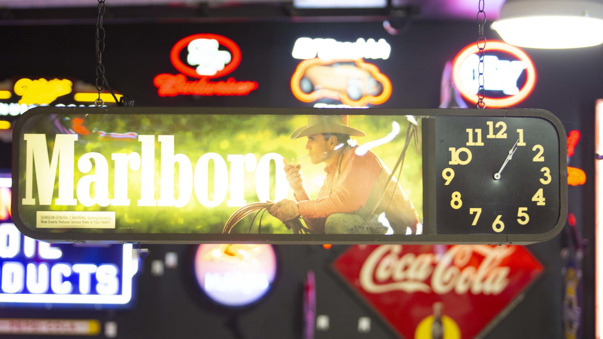 Marlboro Light-Up Sign With Clock at The Eddie Vannoy Collection 2020 ...