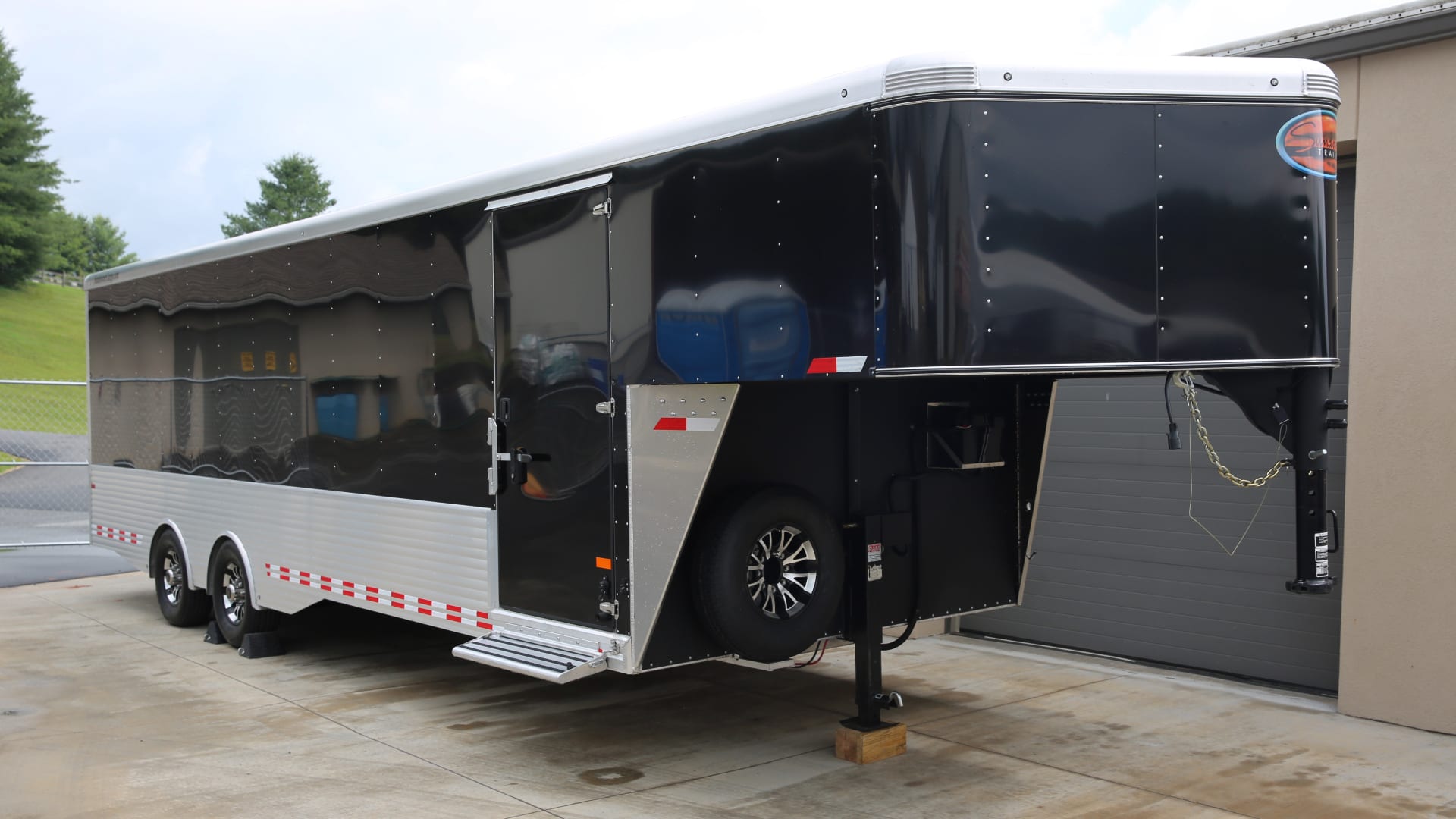 2016 Sundowner 26' Enclosed Trailer at The Eddie Vannoy Collection 2020 ...