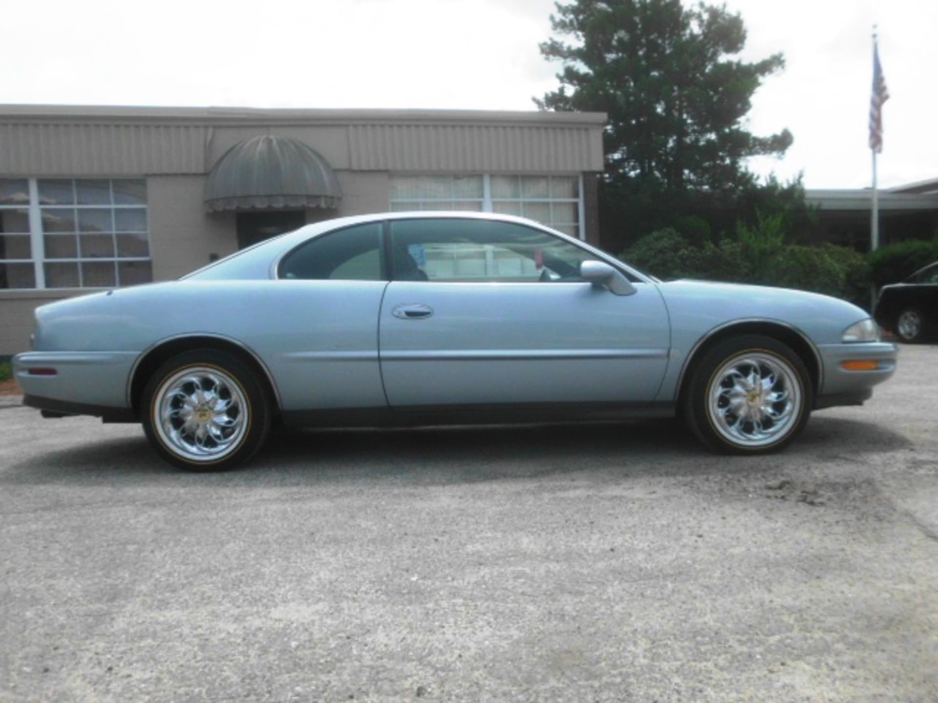 1995 Buick Riviera at Harrisburg 2014 as F23 - Mecum Auctions