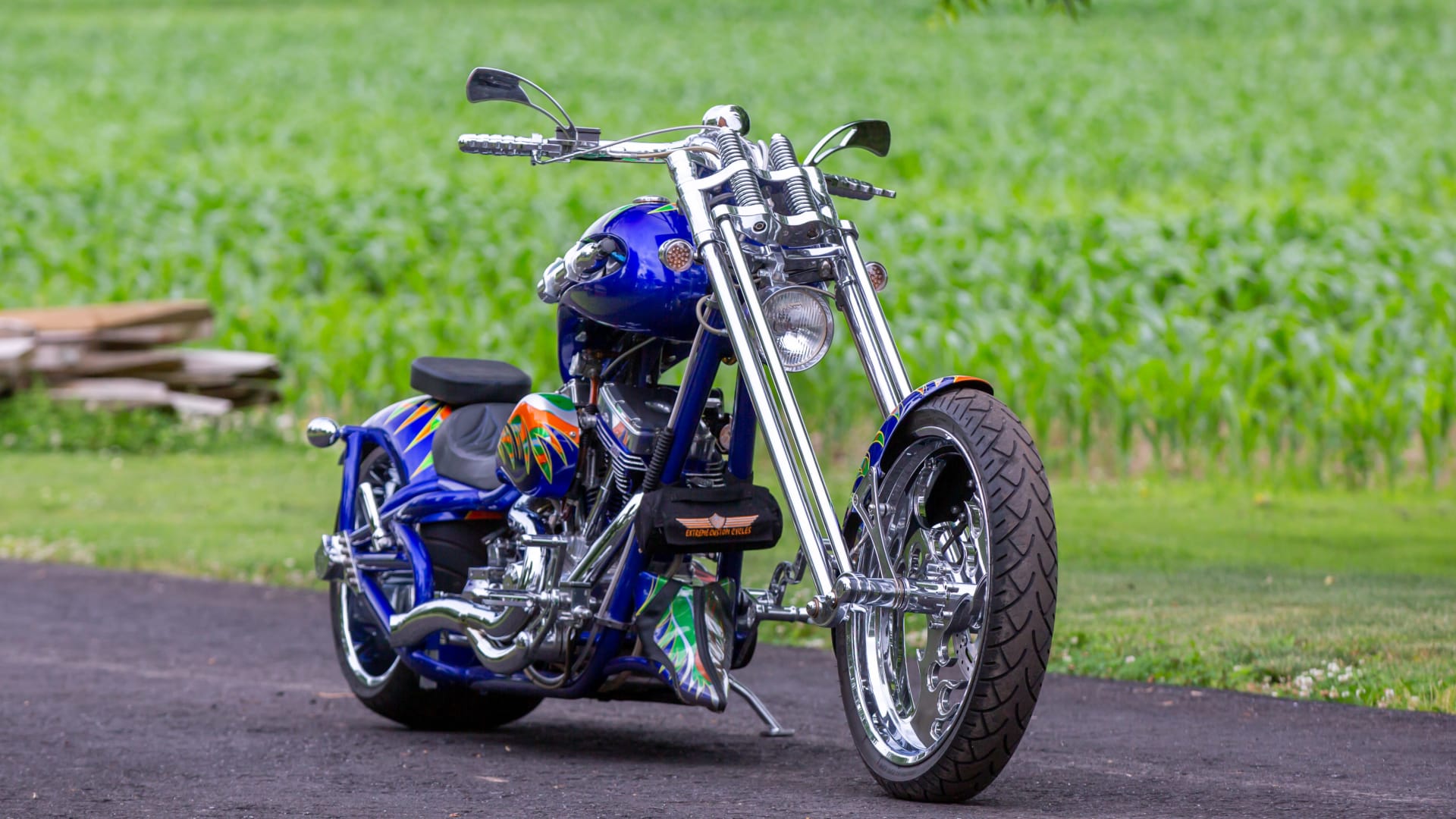 2005 Bourget 330 Python at Harrisburg 2019 as T65 - Mecum Auctions