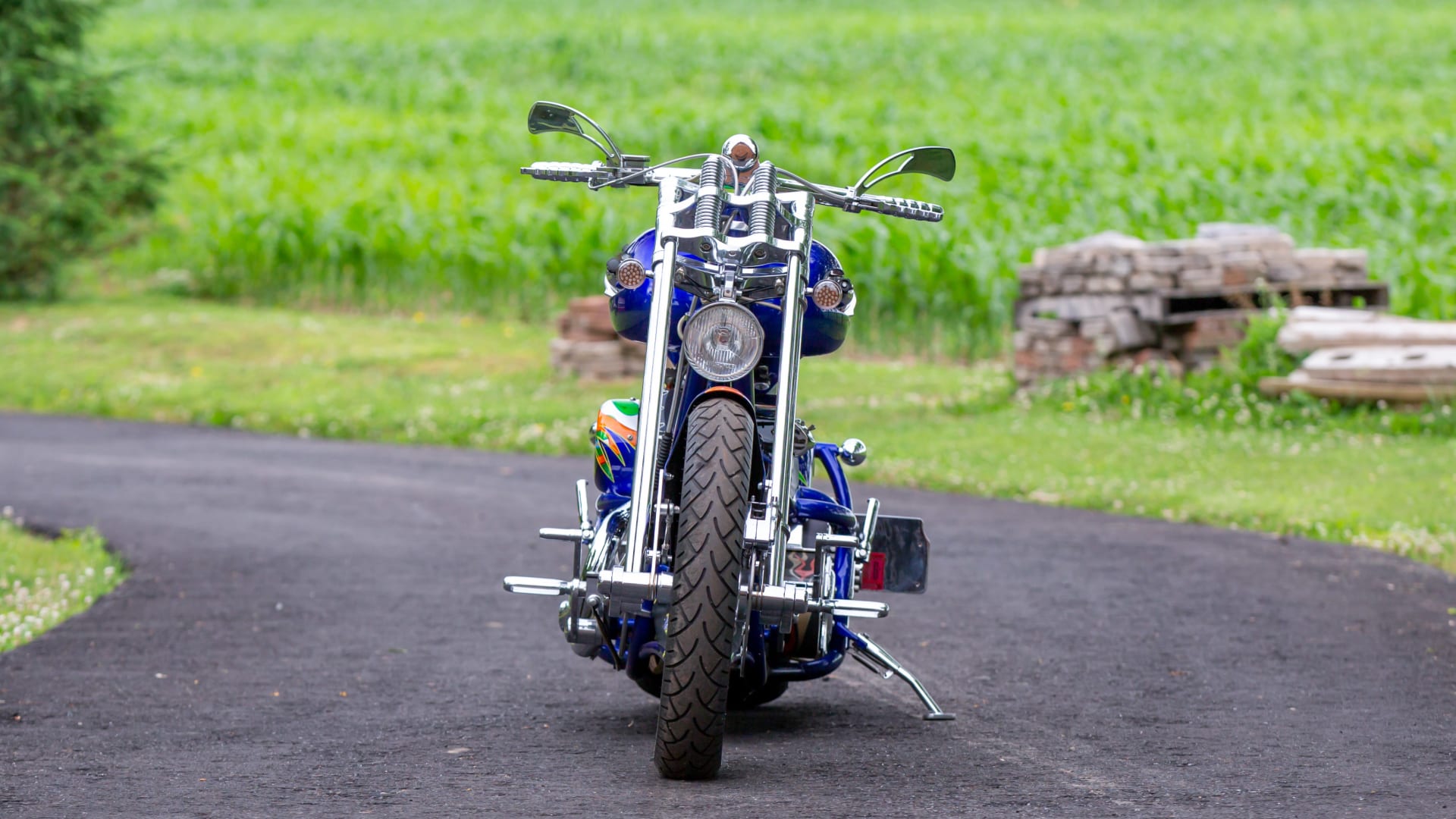 2005 Bourget 330 Python at Harrisburg 2019 as T65 - Mecum Auctions