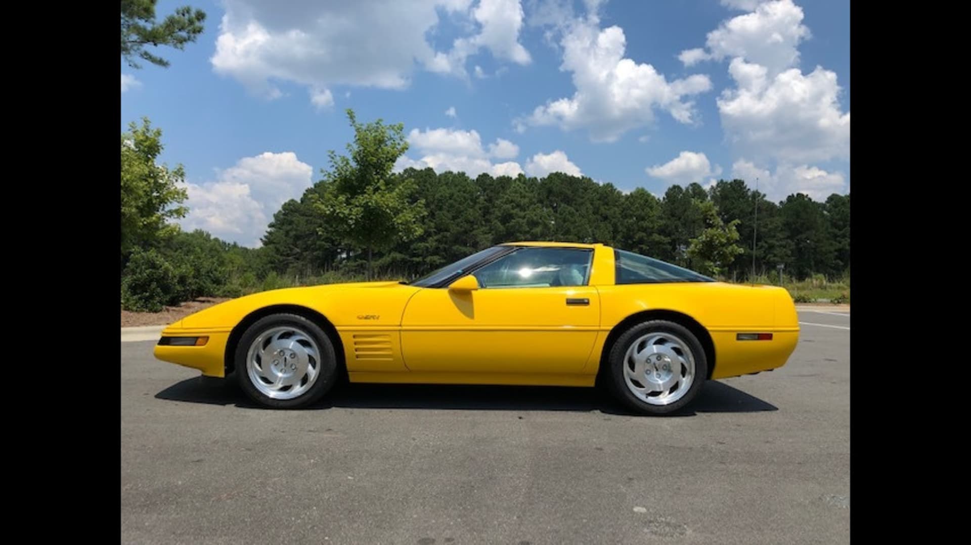 1993 Chevrolet Corvette ZR1 at Harrisburg 2019 asT204.1 - Mecum Auctions