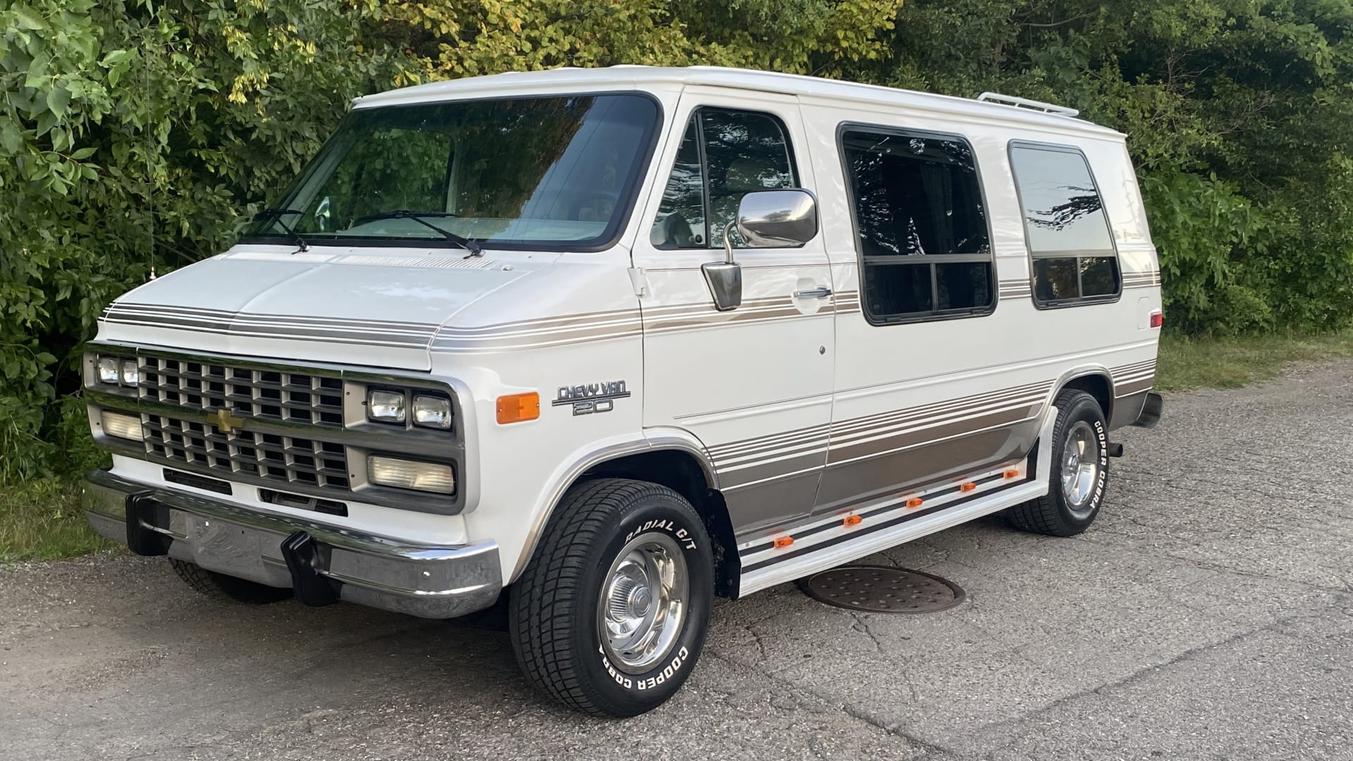 1995 Chevrolet G20 Conversion Van at Harrisburg 2022 as W160 - Mecum ...